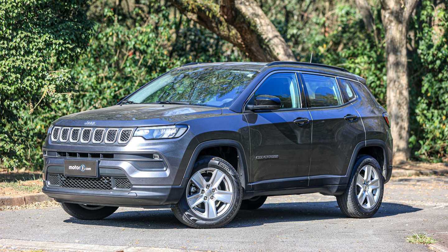 Jeep Compass e Commander 2023 ficam mais equipados e caros; veja preços