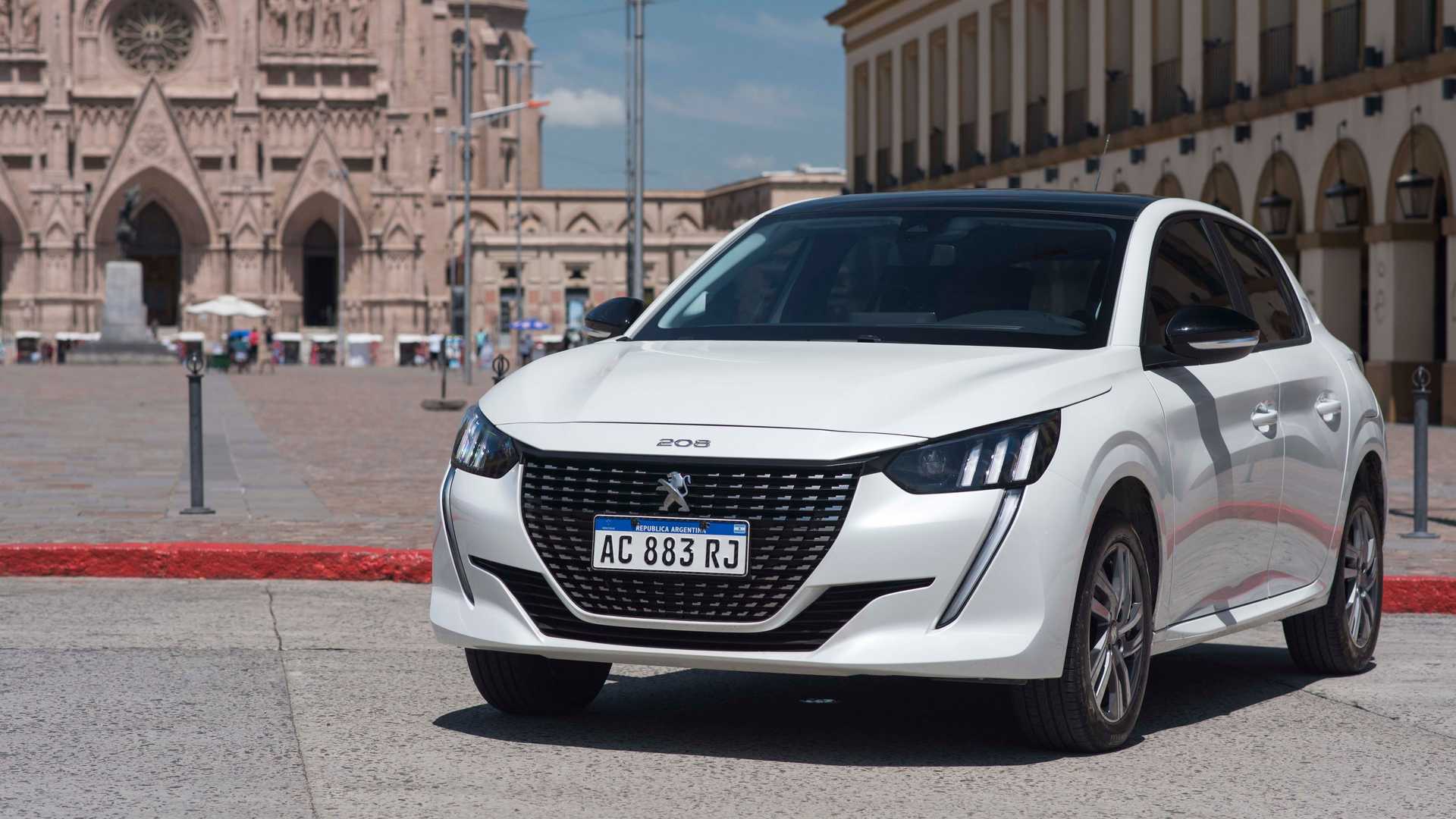 Novo Peugeot 208 Feline será versão de topo na Argentina; veja equipamentos