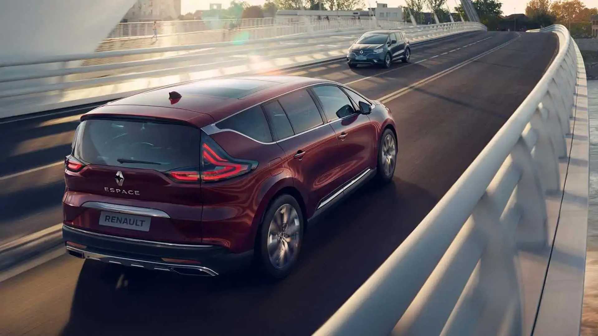 Le Renault Espace 5 restylé se présente discrètement