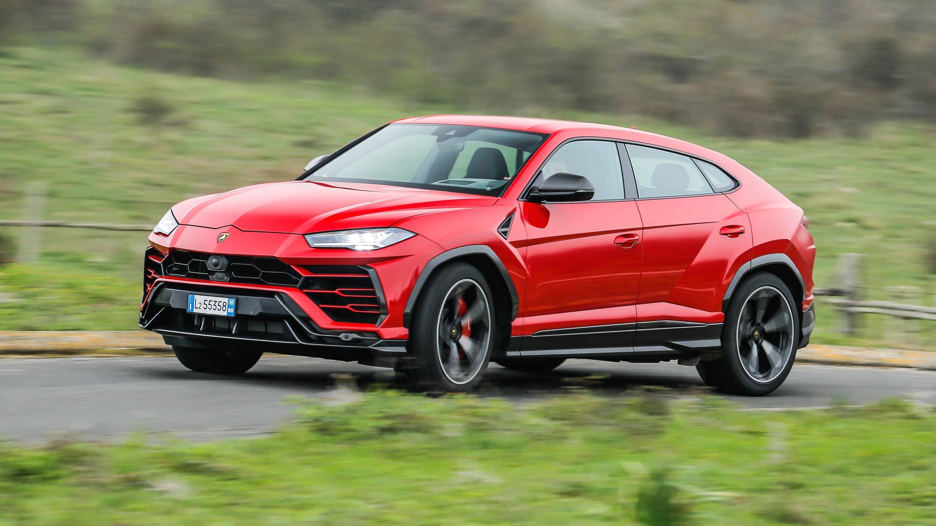 Lamborghini anuncia que mostrará novo modelo no dia 7 de maio