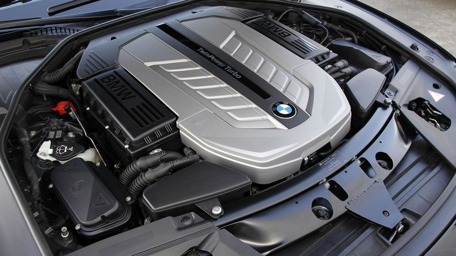 1998 BMW 750iL Individual Has (Almost) Everything a 90s CEO needs