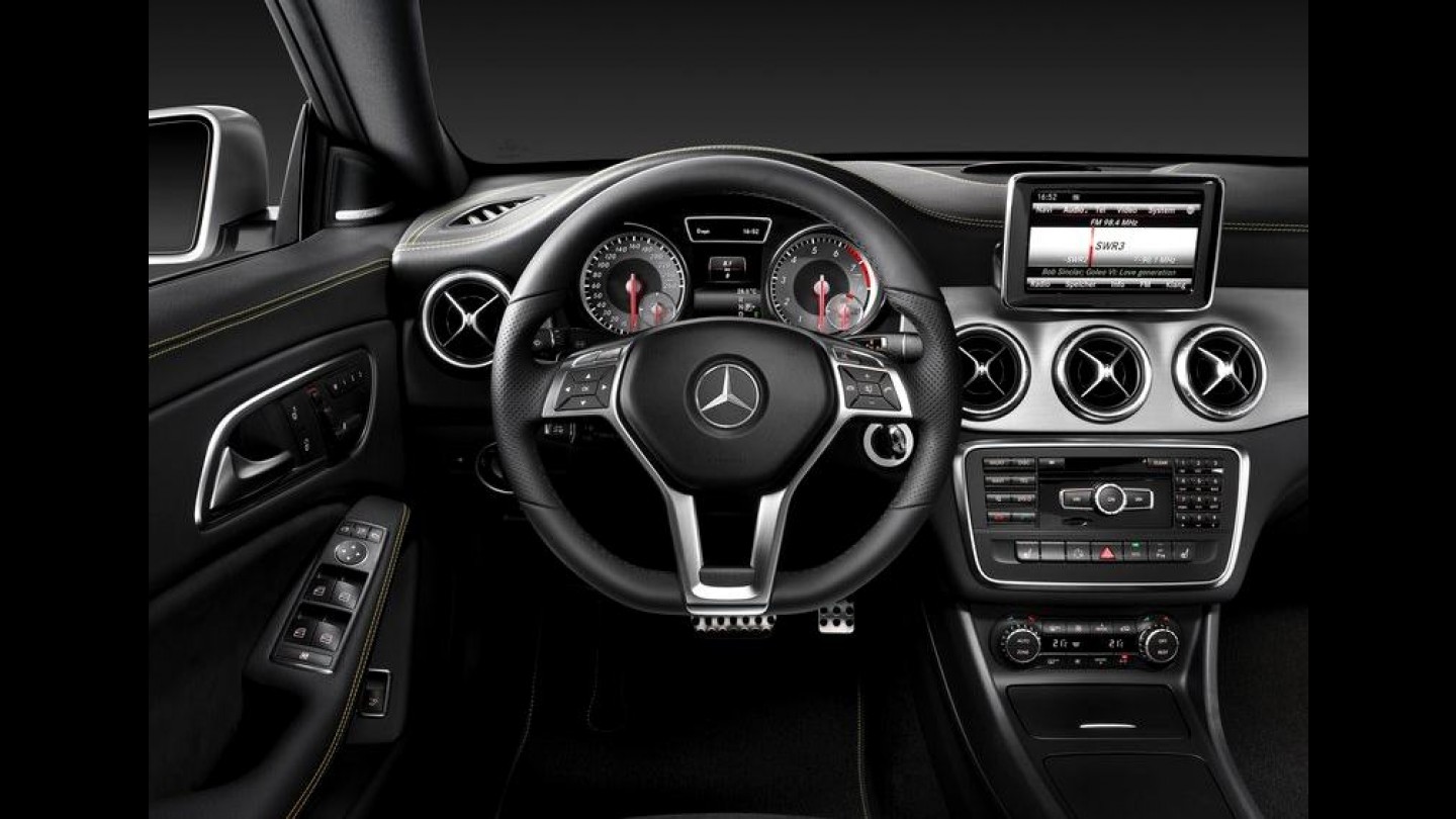 Oficial: Mercedes lança CLA First Edition no Brasil