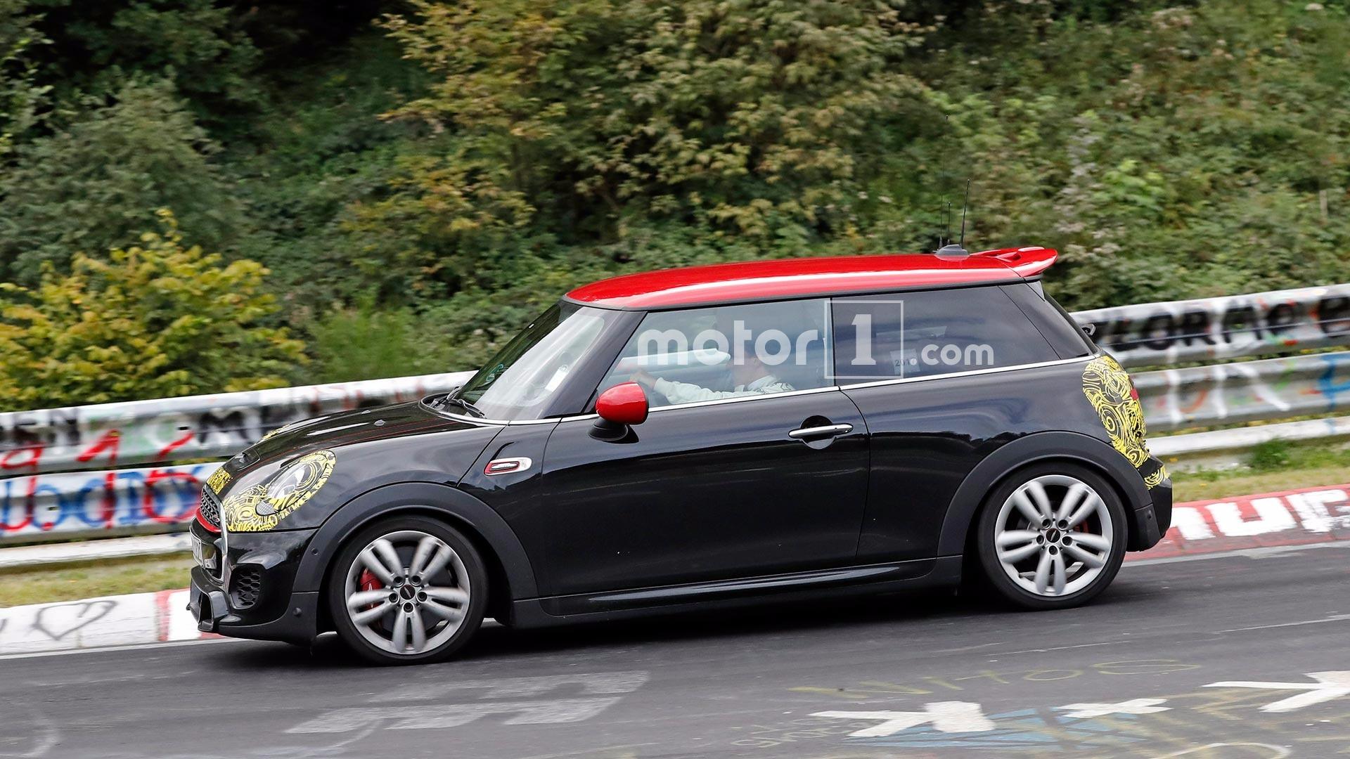 Fotos espía del MINI JCW restyling 2018, rodando en Nürburgring