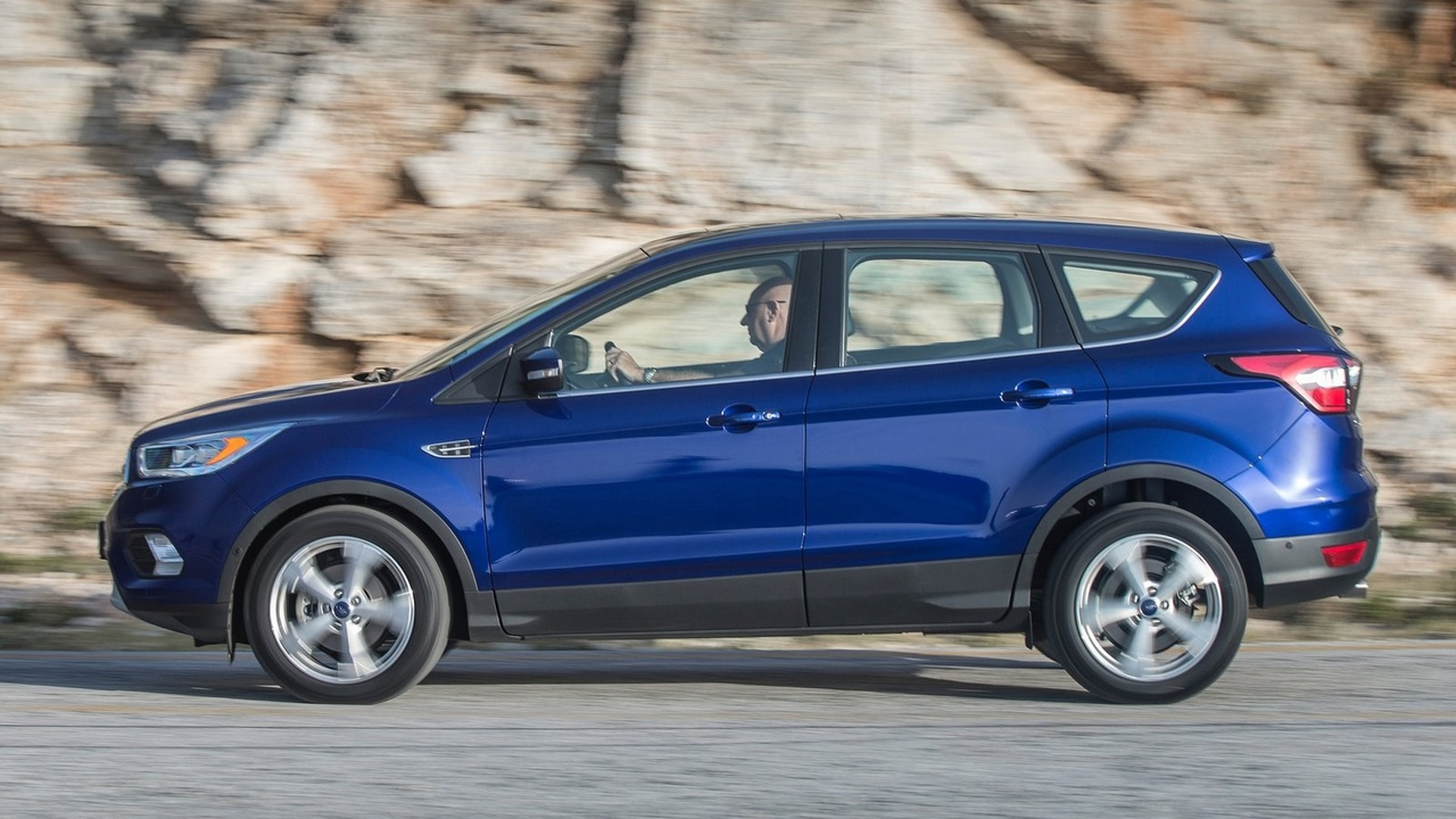 SUV do Focus, Ford Kuga 2017 reestilizado é lançado na Argentina