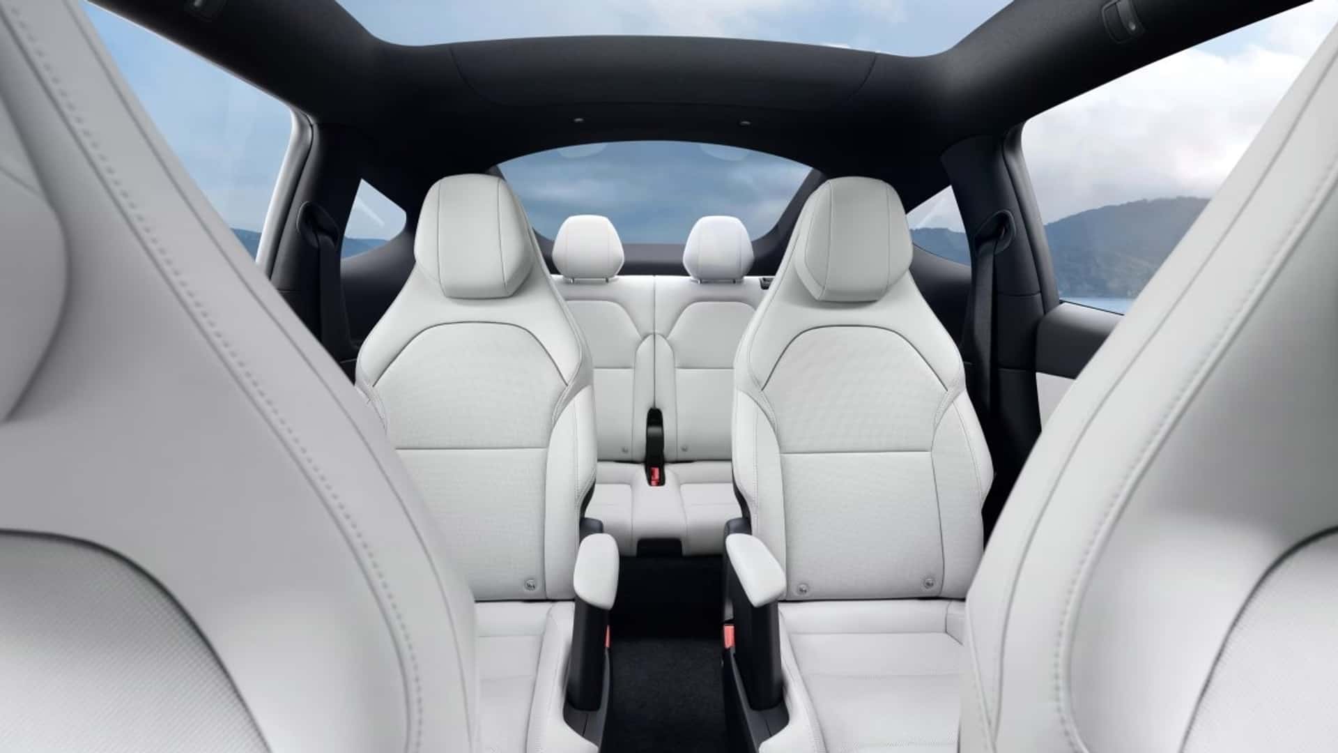 Critiche alla nuova Tesla Model Y L: ecco perché