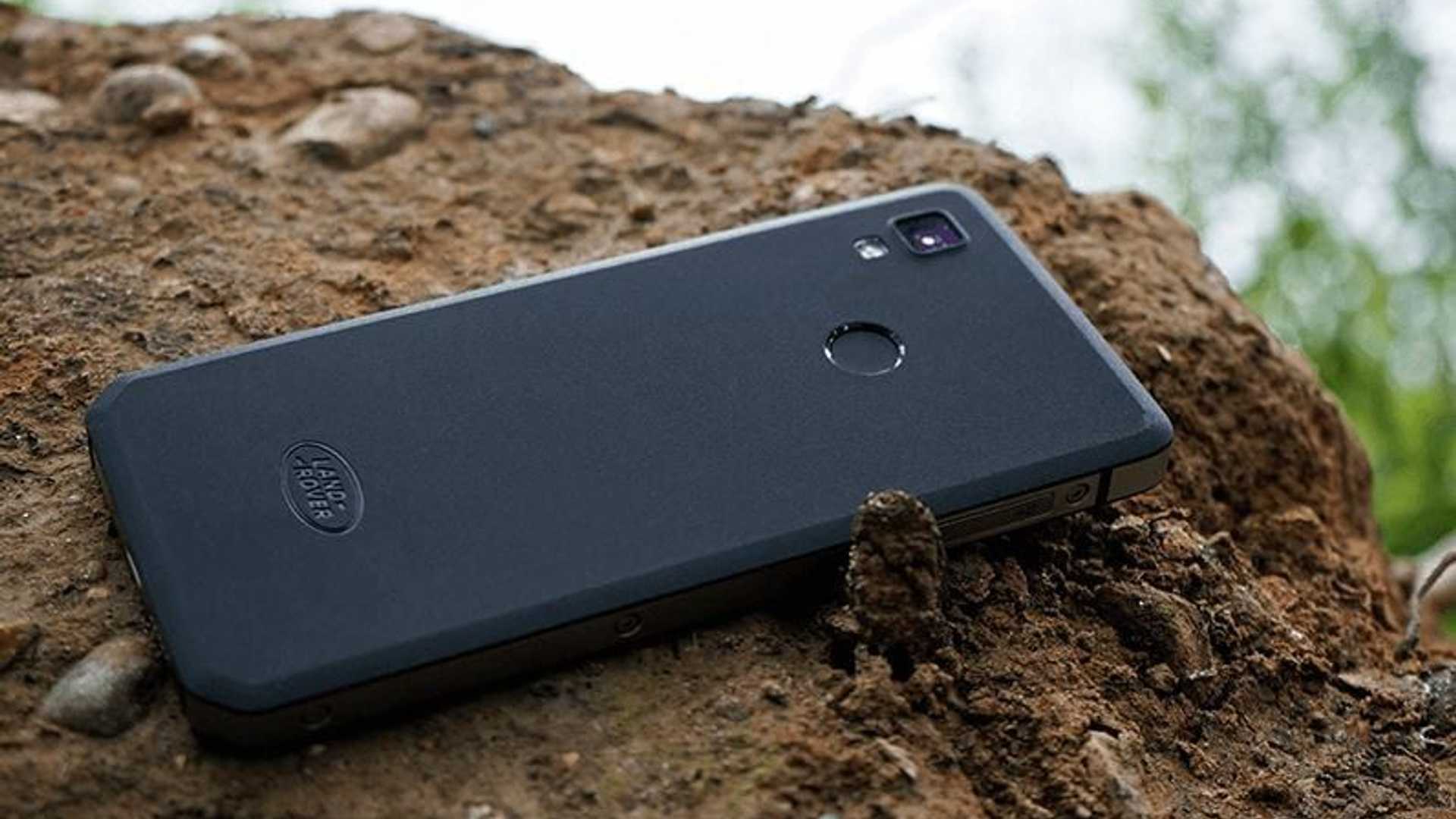 Land Rover Launches New Cell Phone