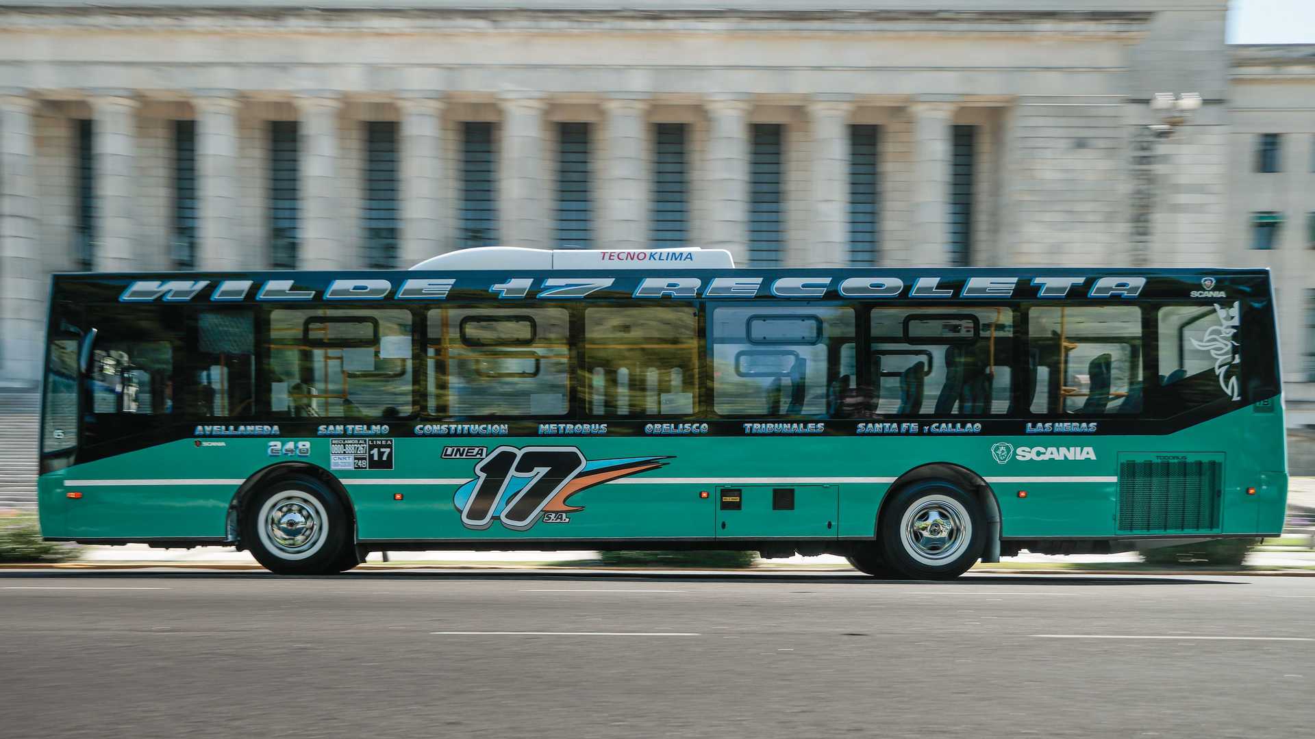 Buses urbanos Scania; los nuevos chasis ya ruedan en la línea 17