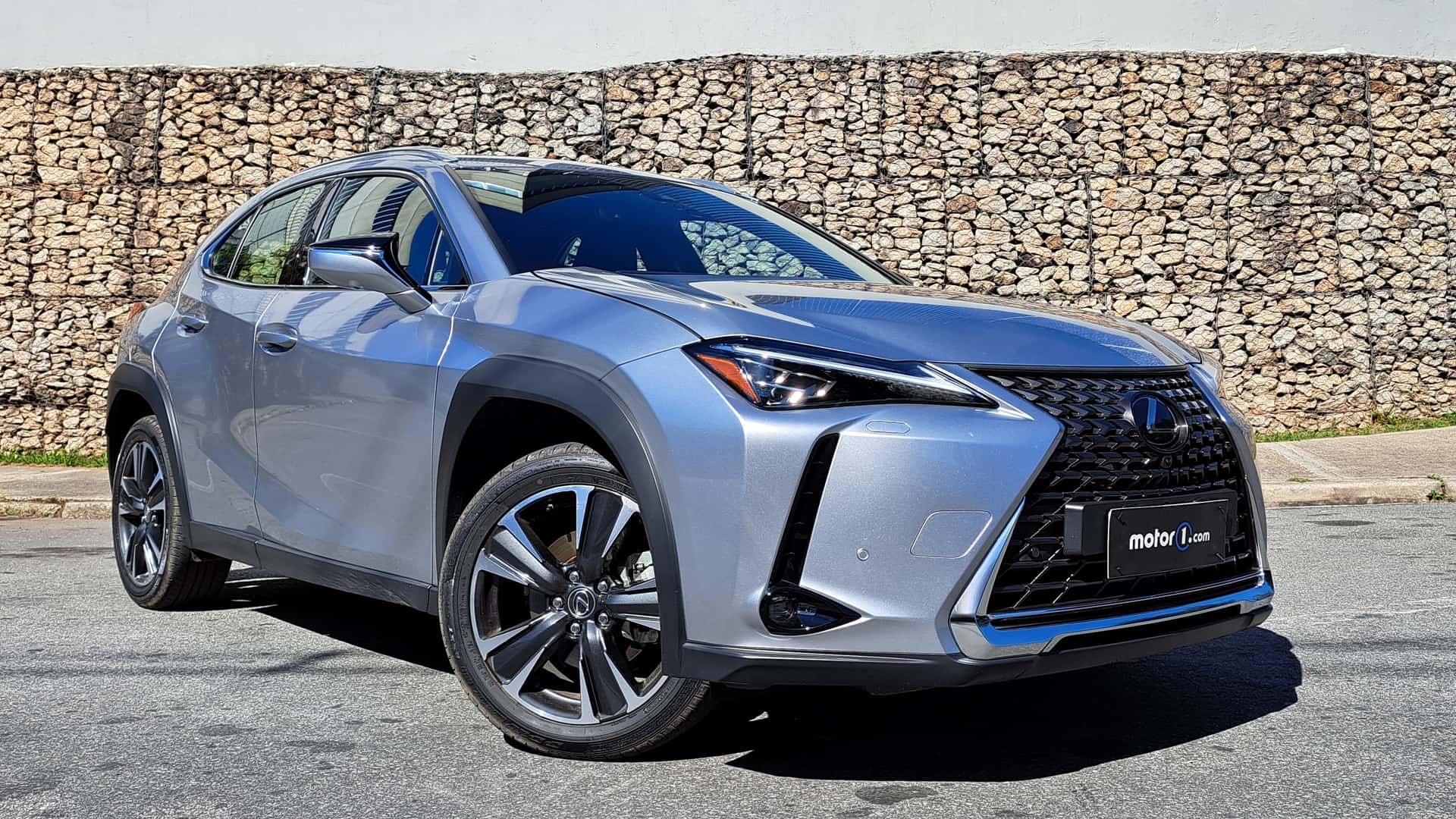 Avaliação Lexus UX 250h: híbrido, premium e com personalidade hatchback