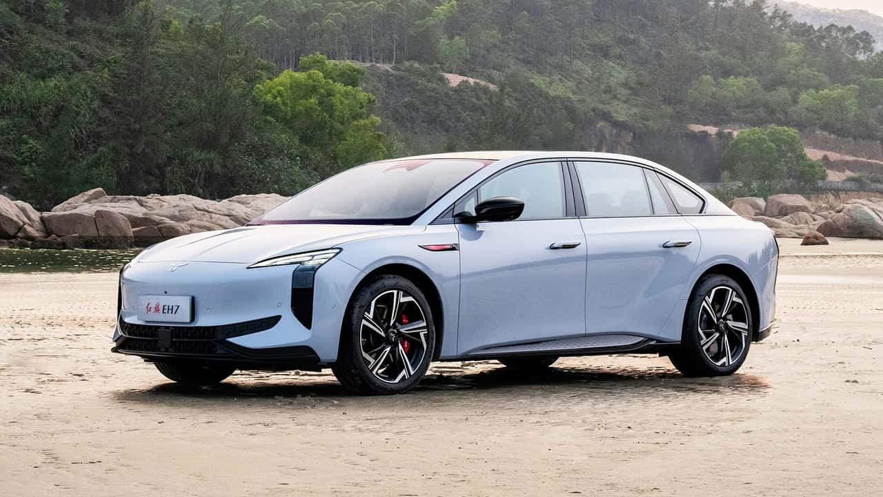 We take a look at the Hongqi EH7, a Chinese electric super saloon for Europe