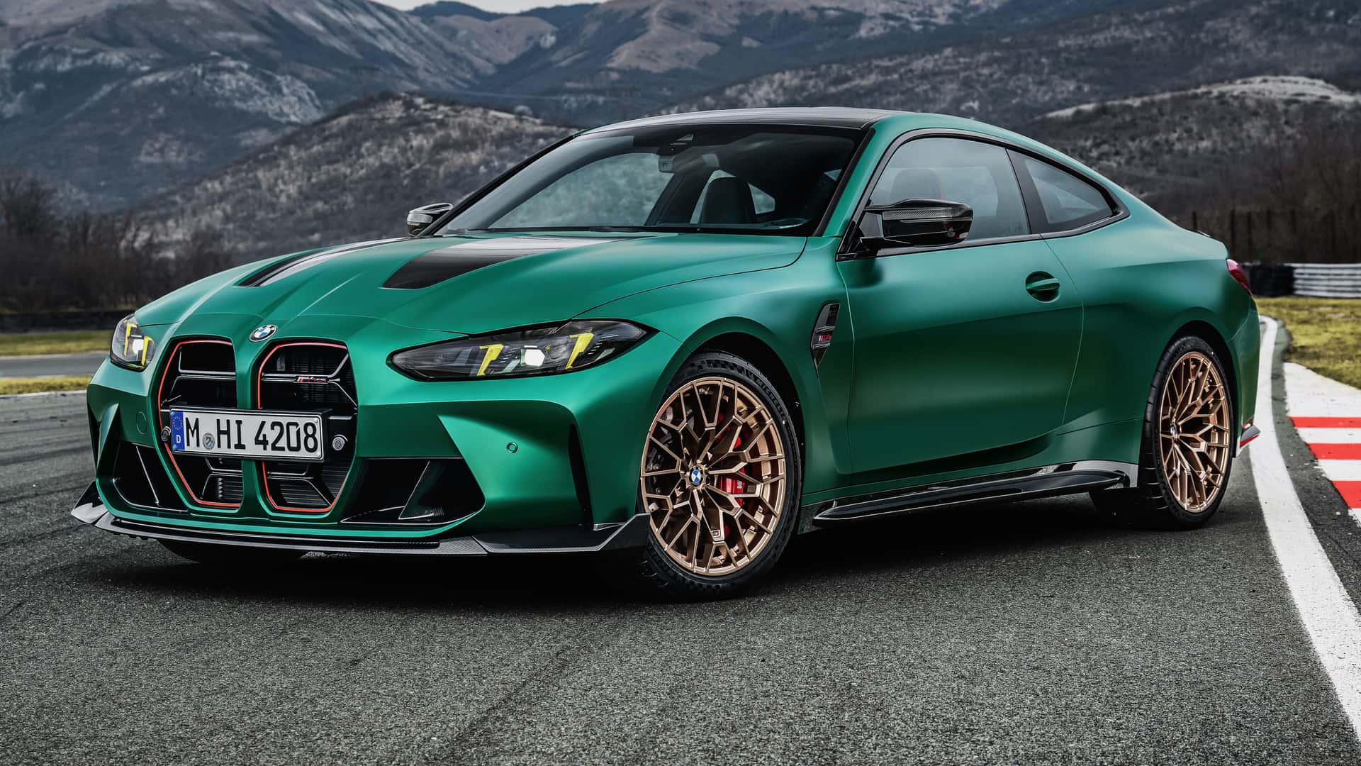 BMW M4 CS (2024), da zero a 100 km/h in 3,4 secondi