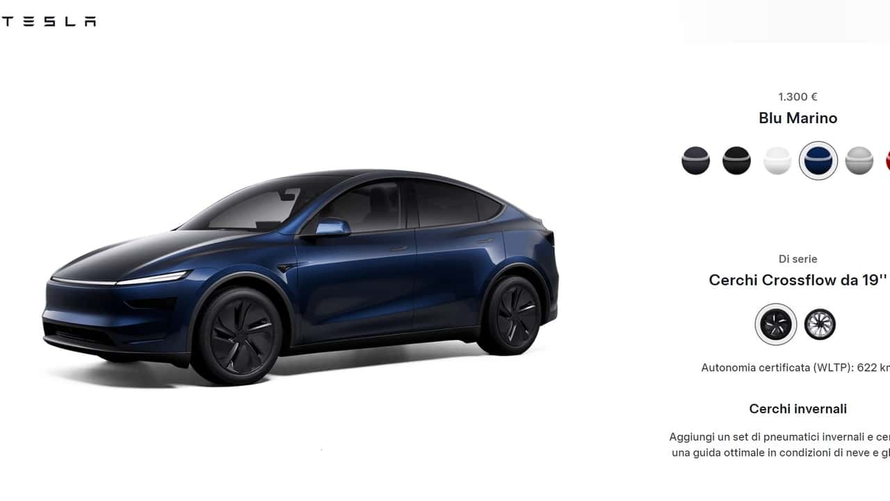 La Tesla Model Y ha un nuovo colore: si chiama Blu Marino