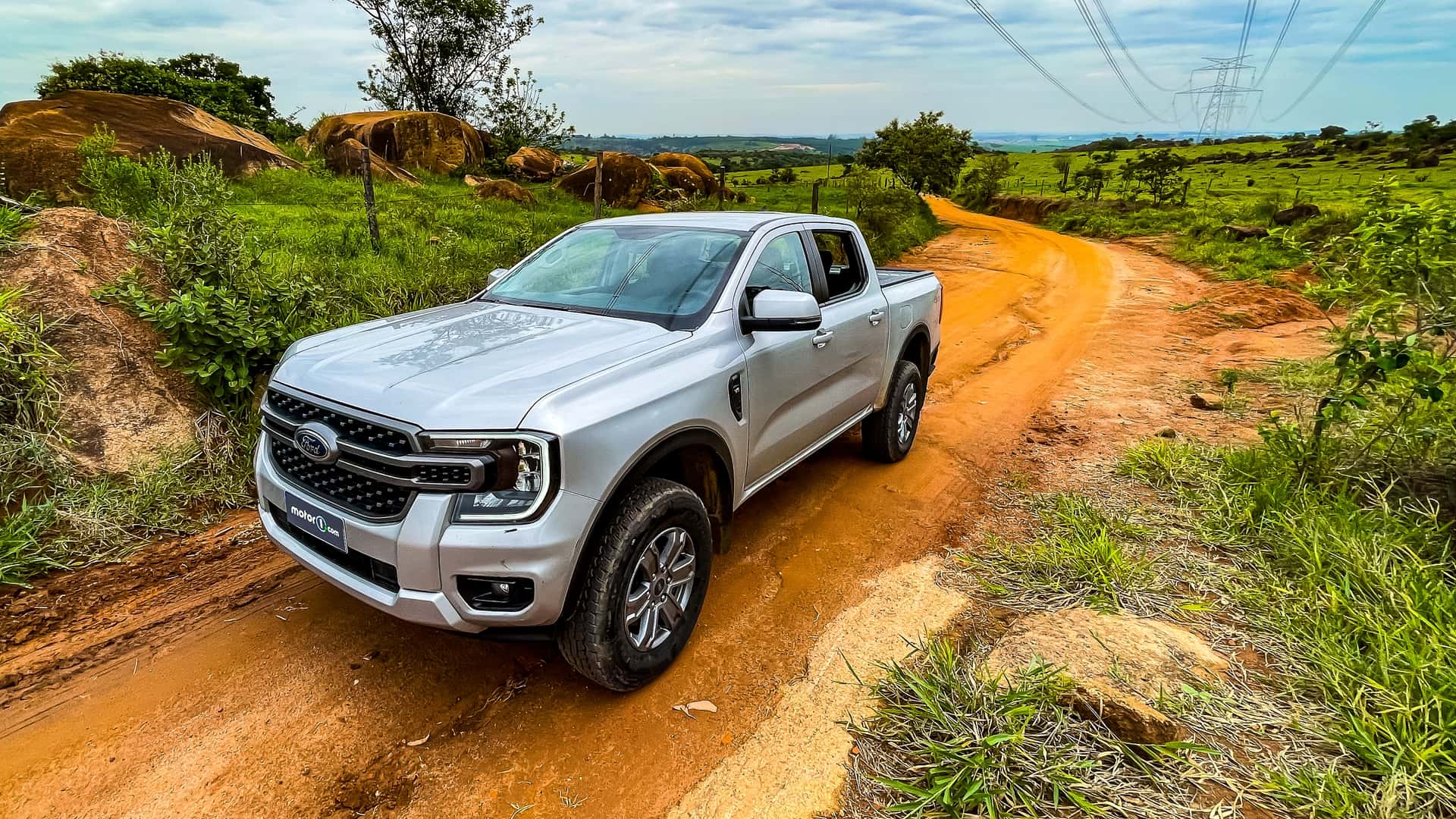 Teste Ford Ranger XLS V6 turbodiesel 2024: potência extra e nada mais