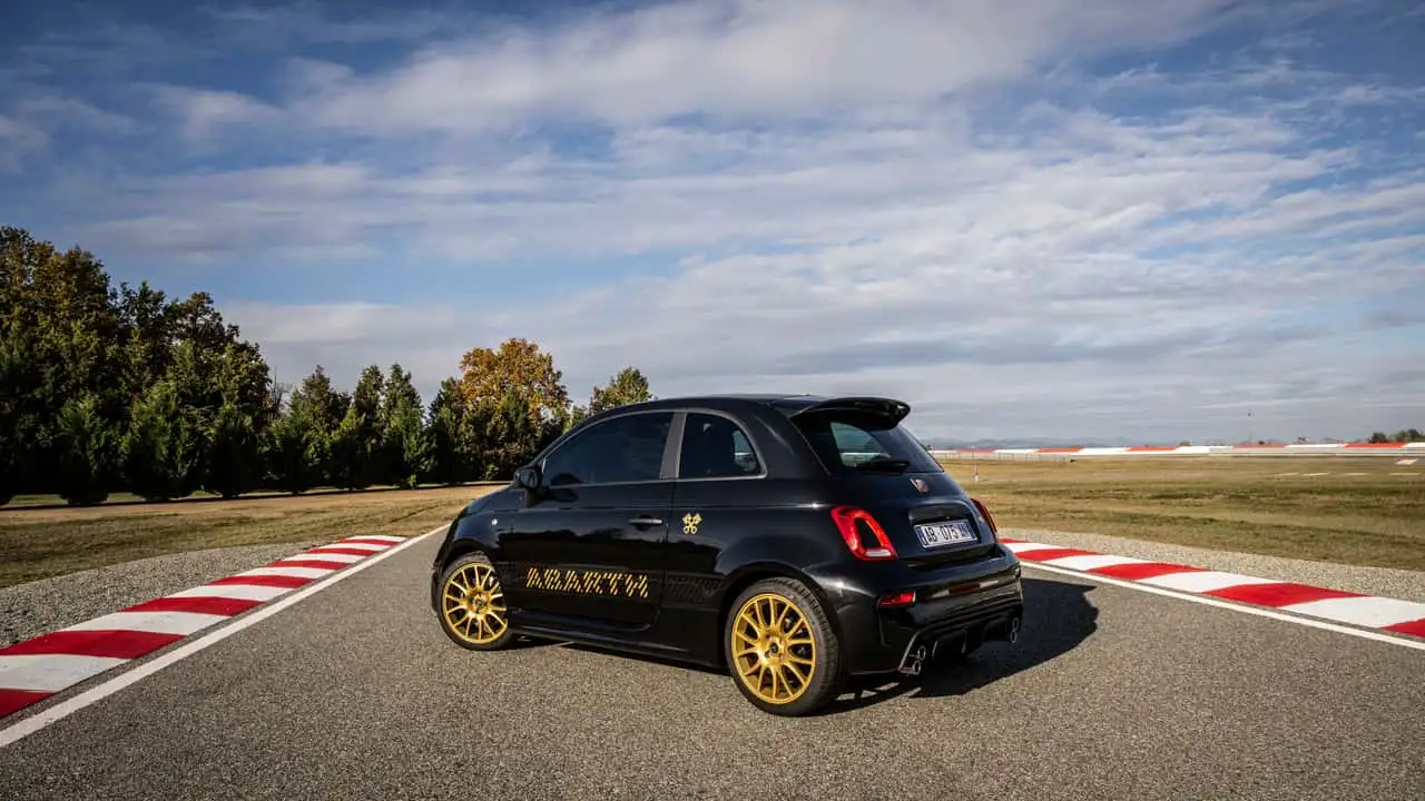 Abarth 695 75° Anniversario | BMW FAQ Club