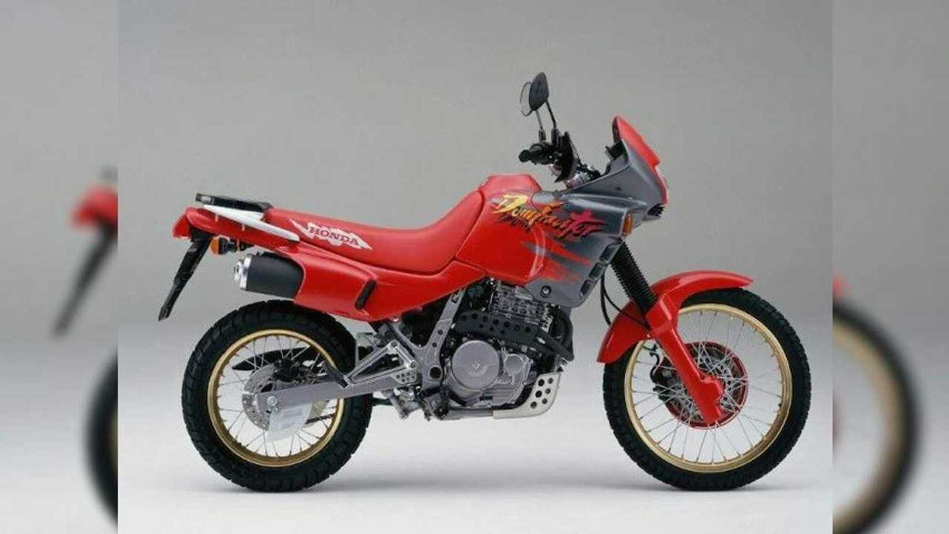 É a volta da NX? Honda registra o nome clássico em novas patentes