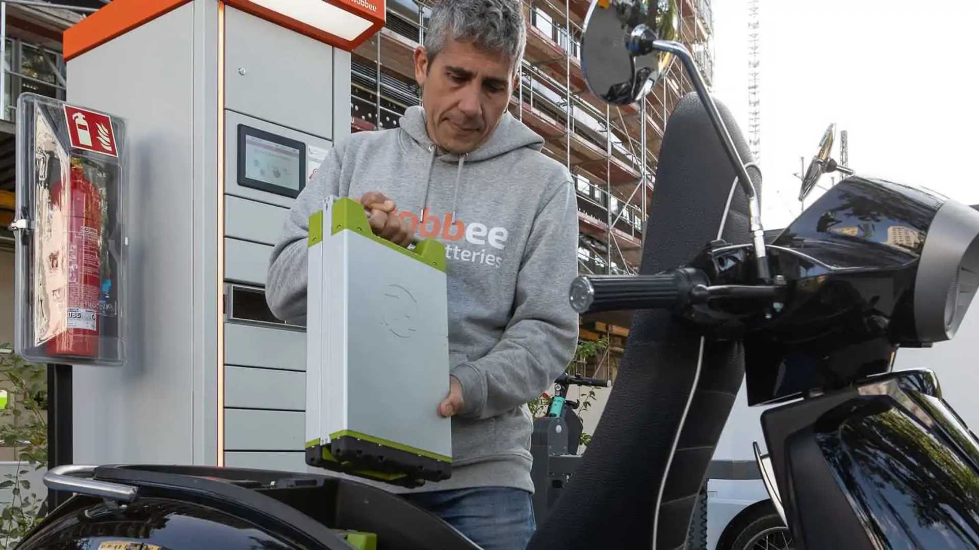 Swobbee: Batterietausch für E-Roller, E-Kickscooter und E-Bikes