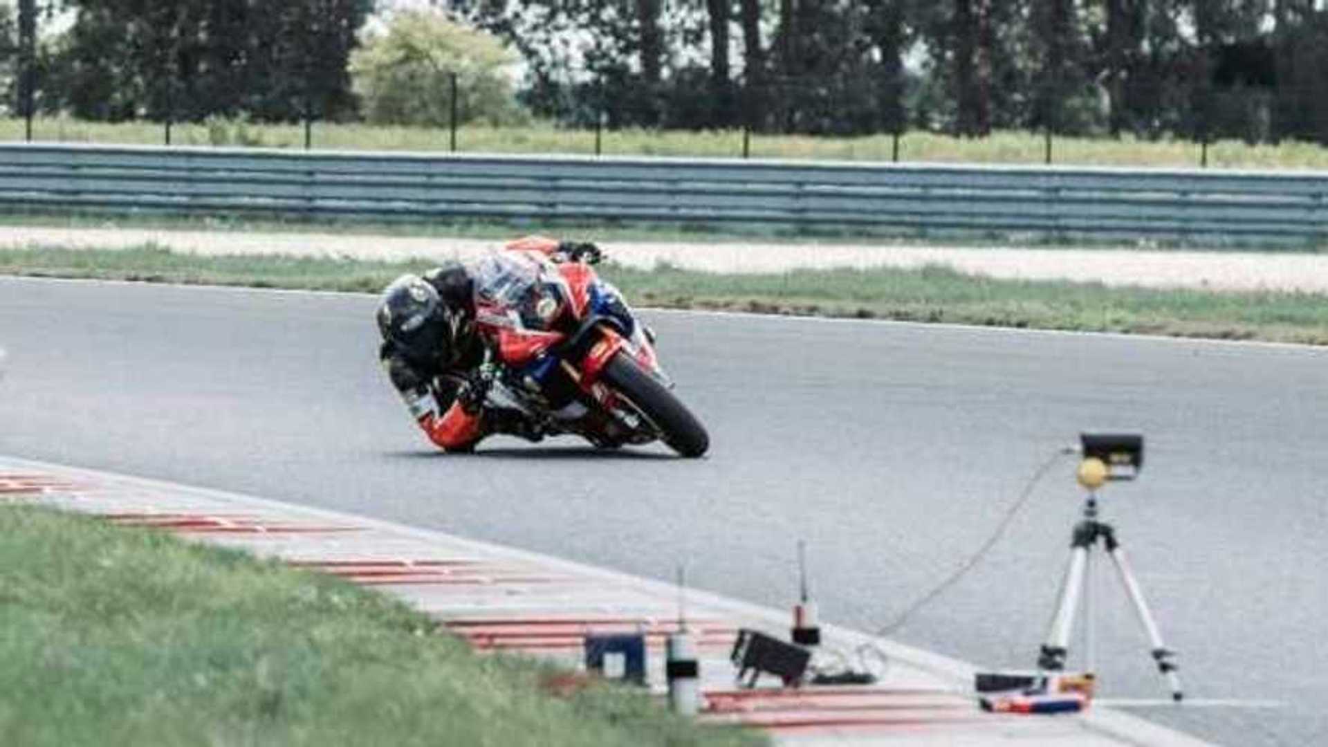 Fabian Dresler Sets New World Record For Fastest Elbow Drag