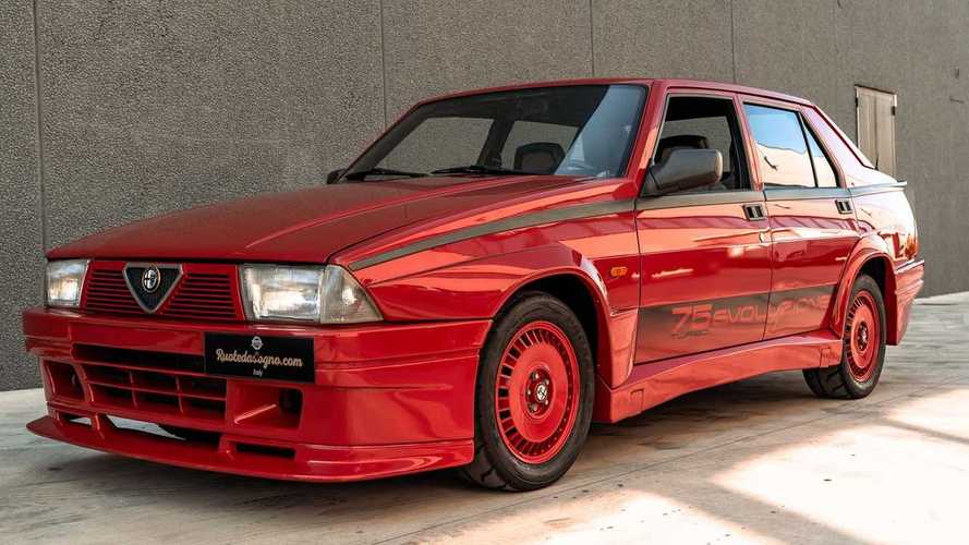 Alfa Romeo 75 Turbo Evoluzione, "zia" della Giulia GTA vendesi
