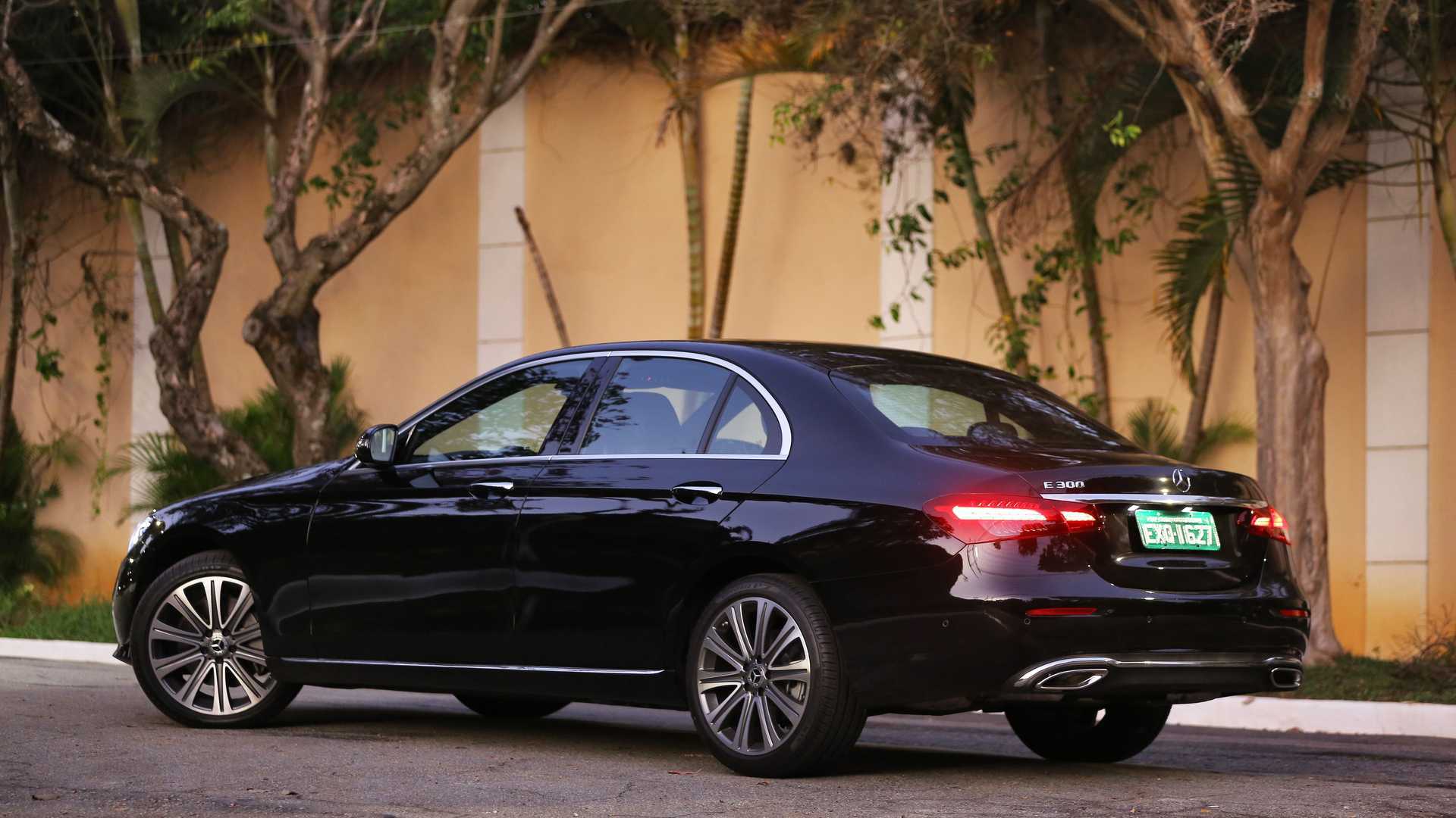 Teste Mercedes-Benz E 300 Exclusive: O novo passo da inteligência