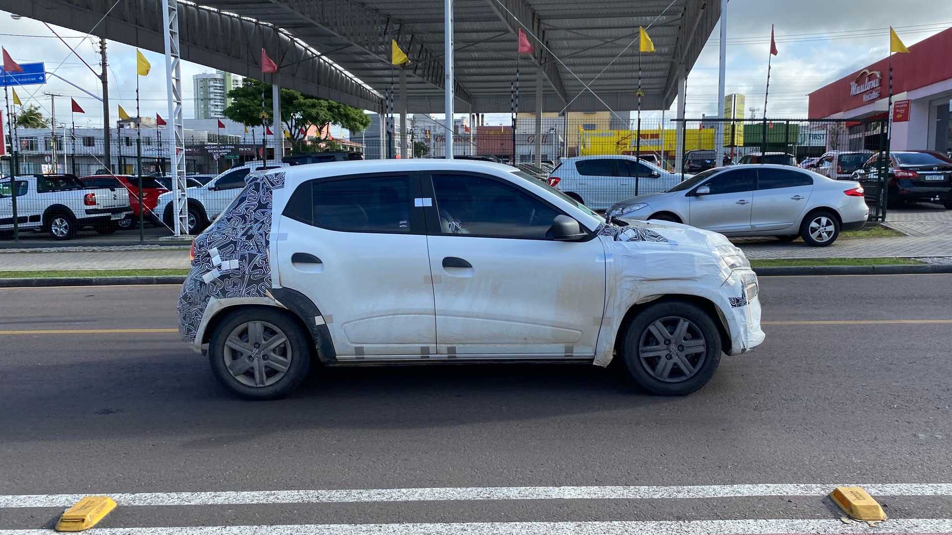 Flagra: Novo Renault Kwid roda pronto para estreia em dezembro