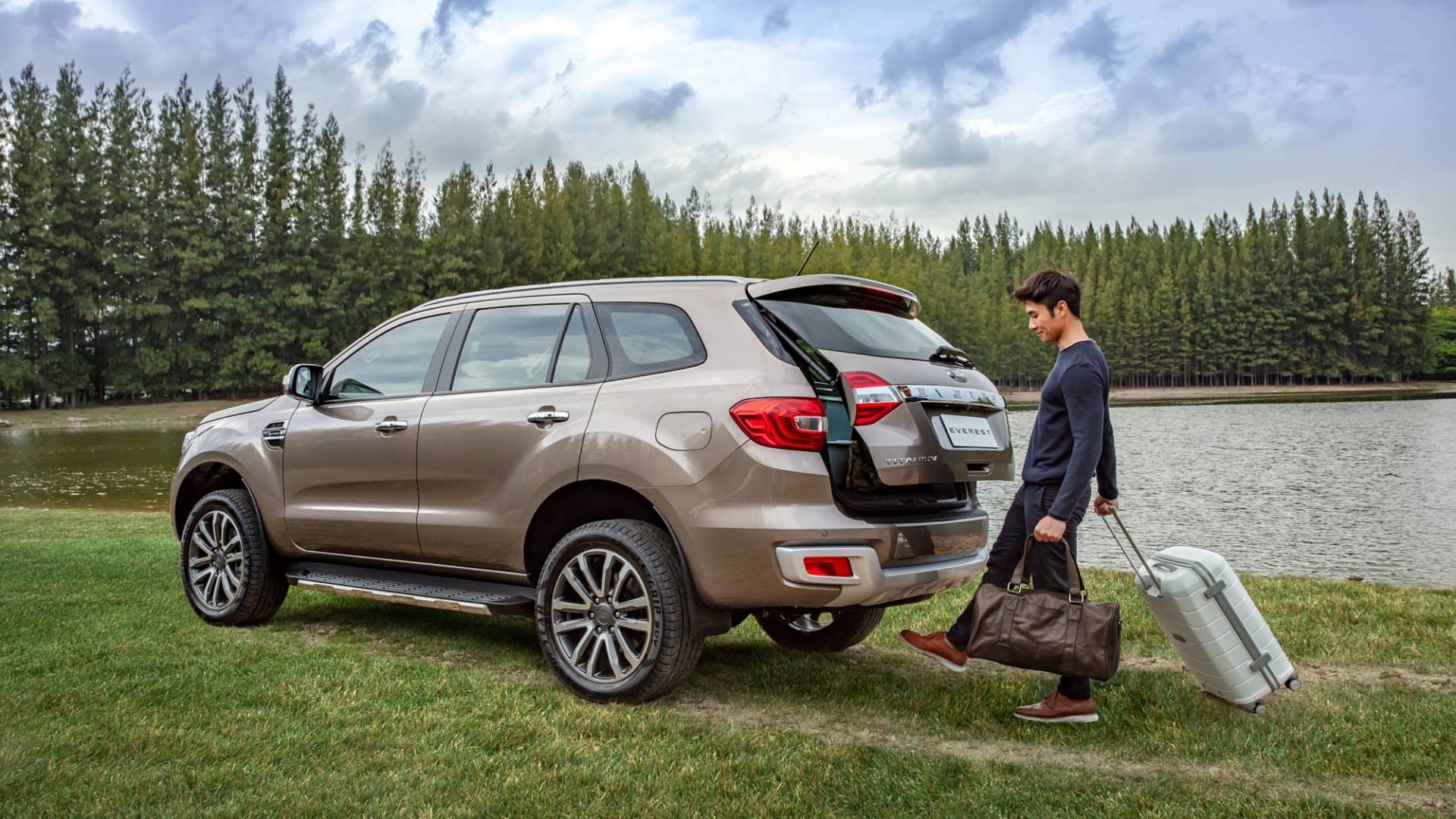 SUV da Ranger, Ford Everest também ganha novo visual e 10 marchas