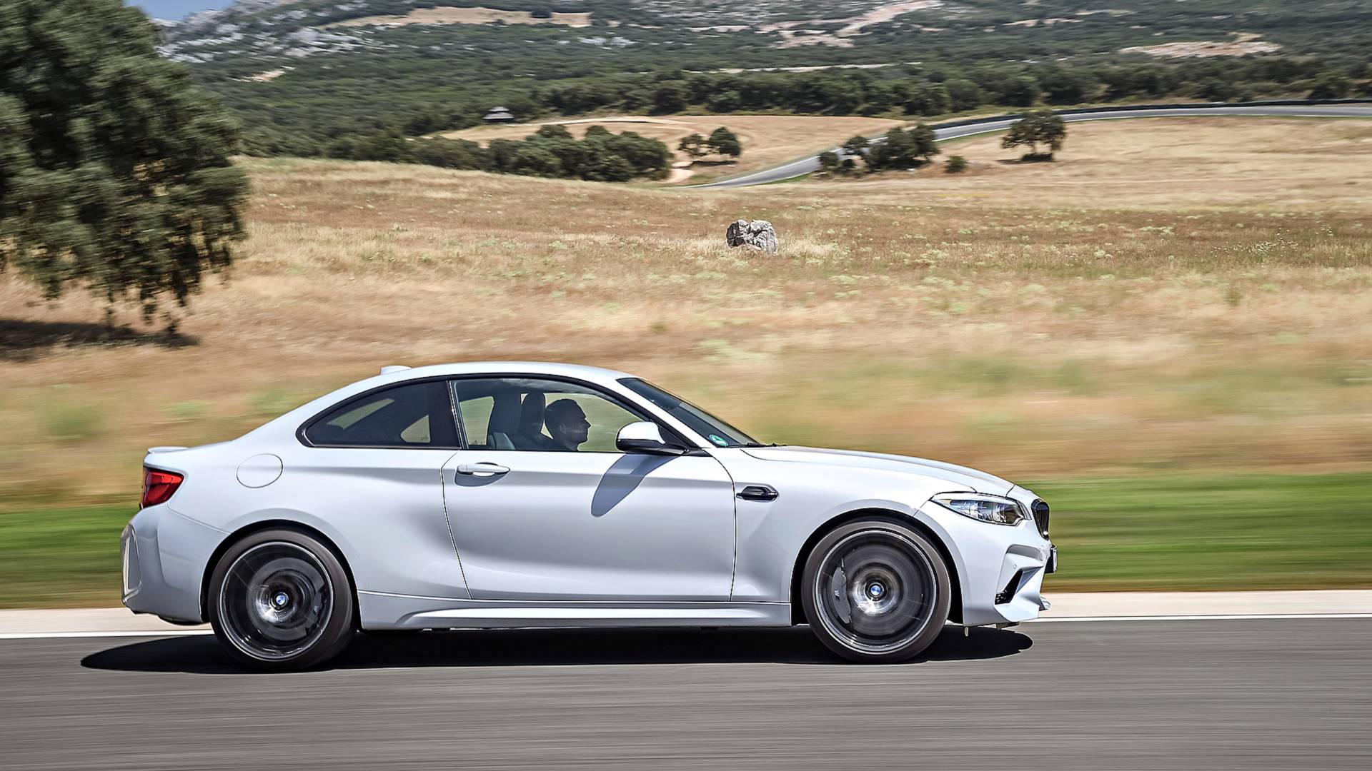 2018 BMW M2 Competition İlk Sürüş: Tam bir eğlence aracı