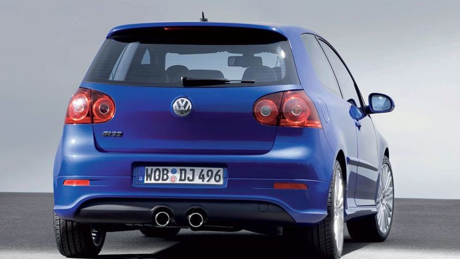 부가티 사장이 타는차 - R32 골프 : 클리앙