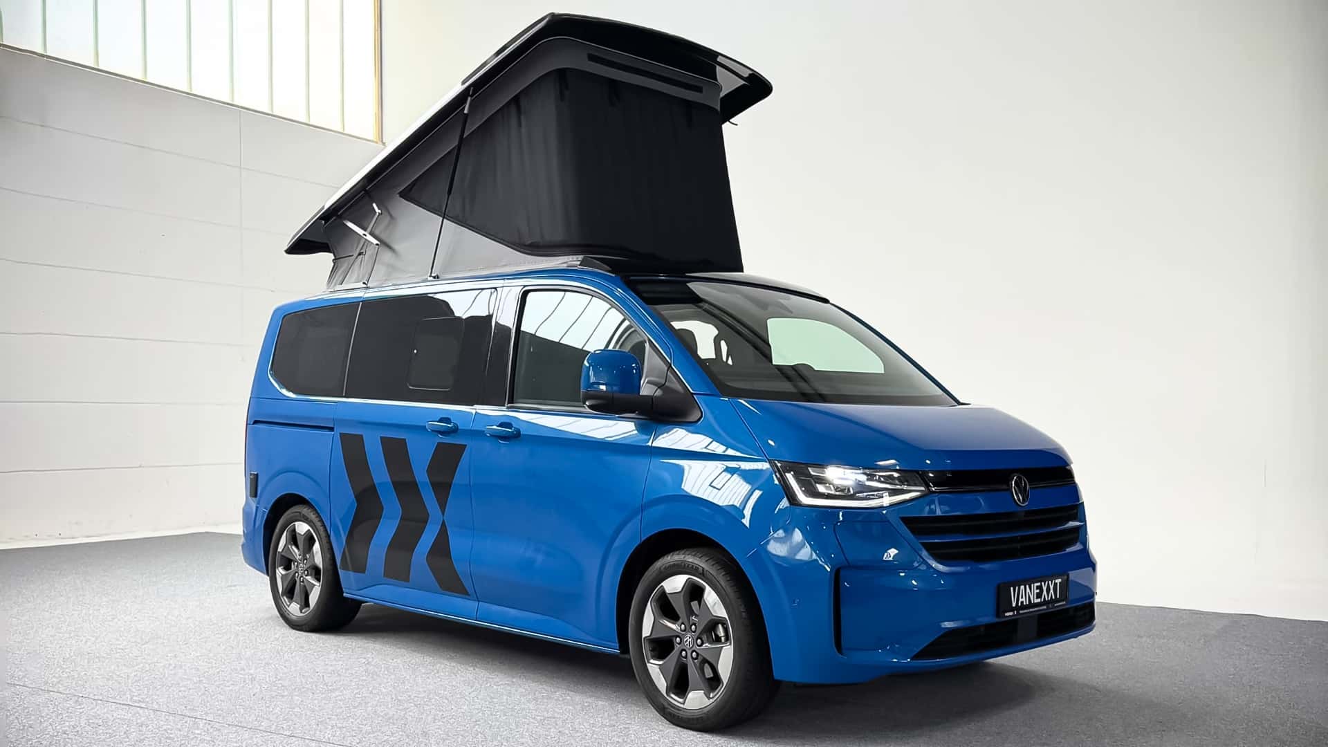 vanexxt ha creado una Volkswagen Caravelle camper nada cara