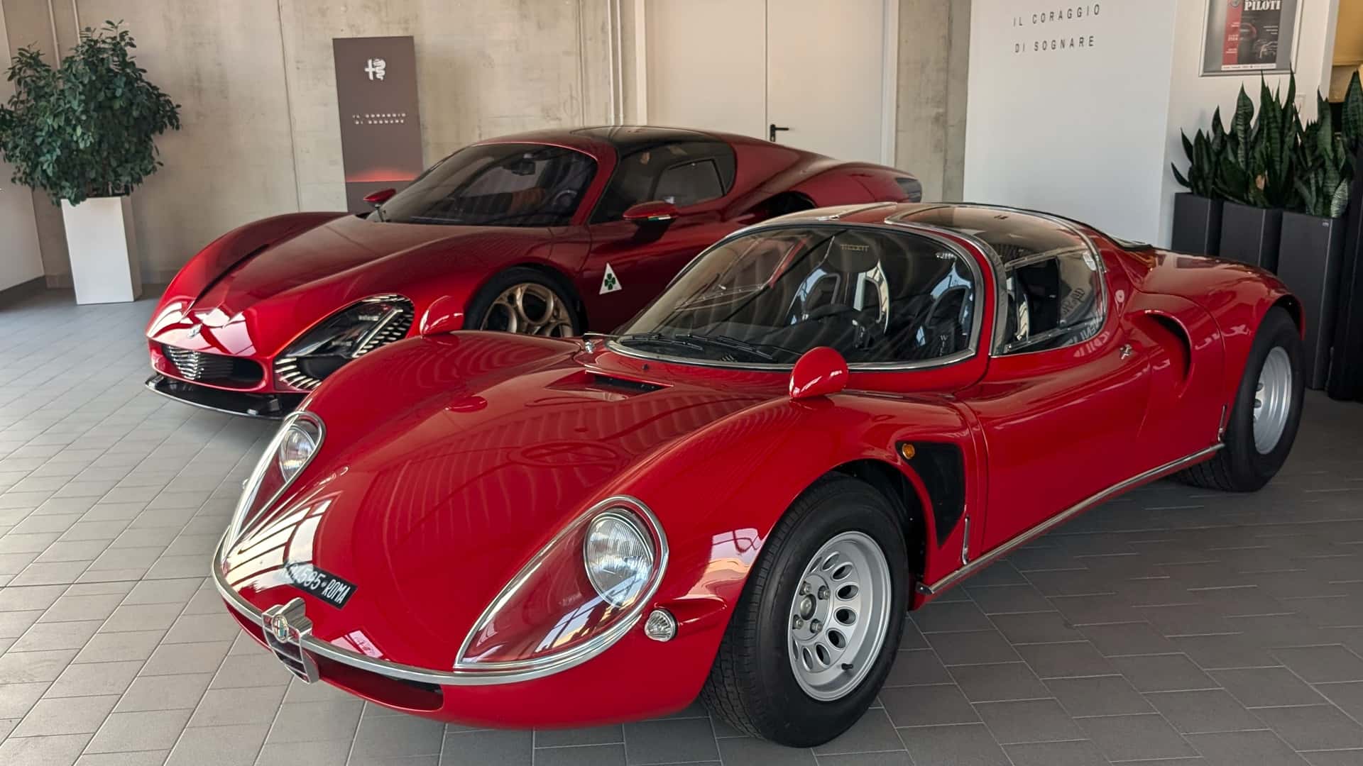 Alfa Romeo 33 Stradale: Alt und Neu im Vergleich