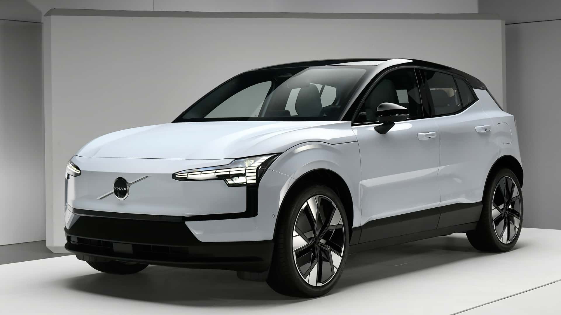 Volvo 2026 2025 Volvo Ex30 Electric Suv Watch The Unveiling Live Here Volvo 2026 2025 Volvo Ex30 Electric Suv Watch The Unveiling Live Here