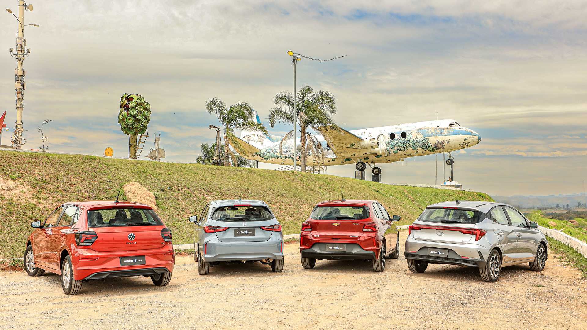 Comparativo Polo Highline vs. Onix Premier vs. HB20 Platinum Plus vs ...