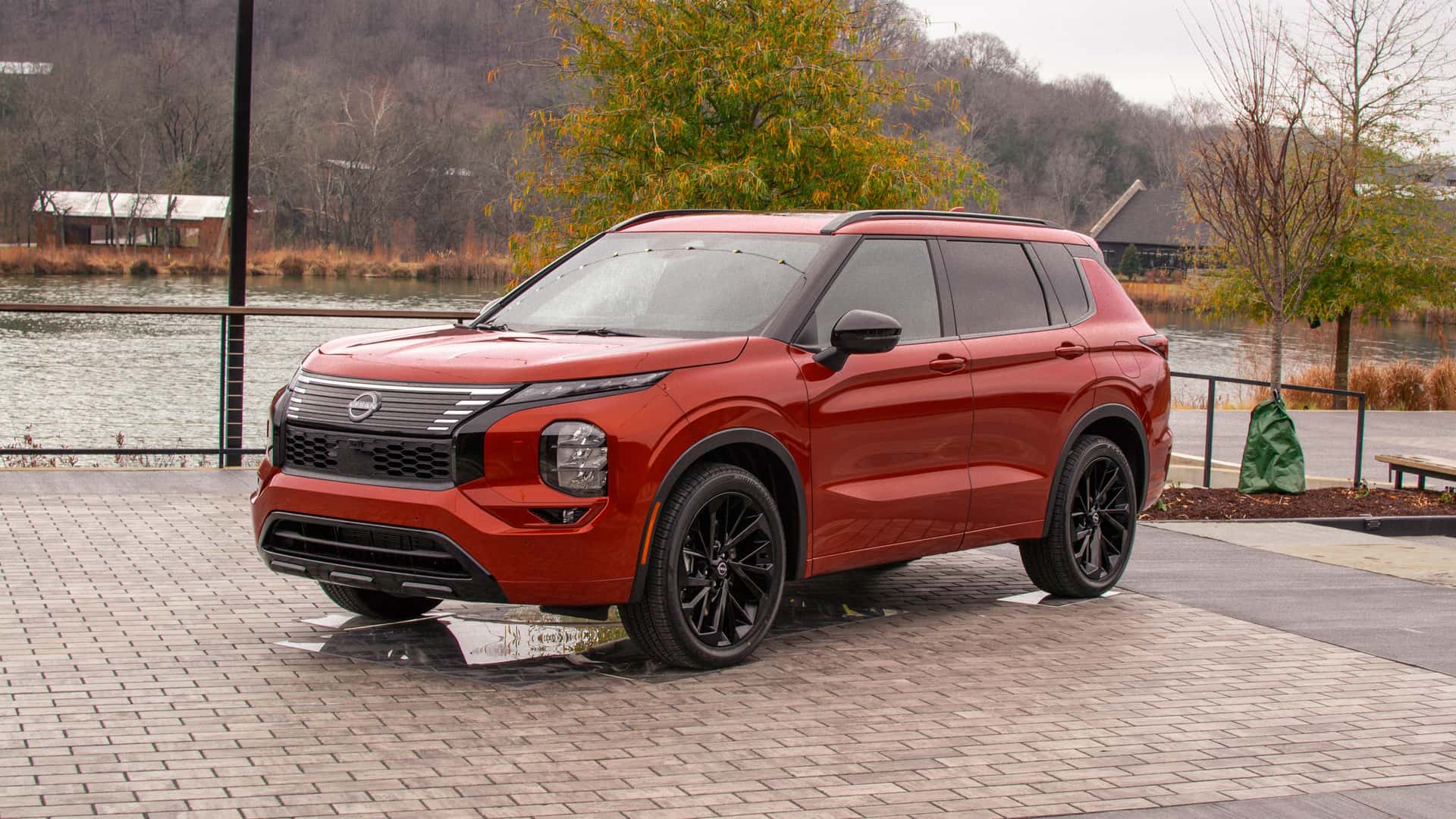 Photos: 2026 Nissan Rogue Plug-In Hybrid First Drive Review | Motor1.com