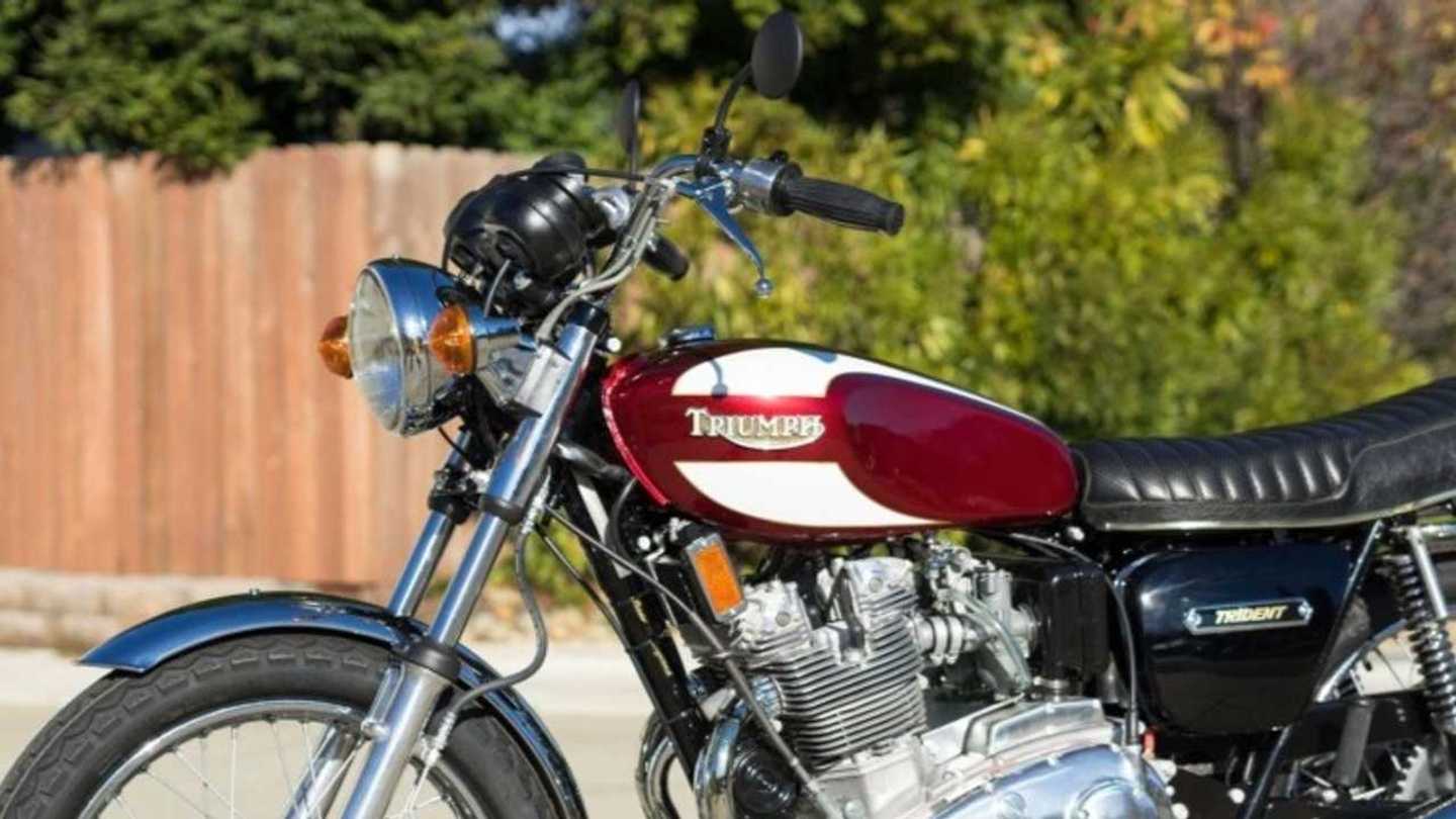 Fancy A Mint 1975 Triumph Trident T160? Place Your Bids
