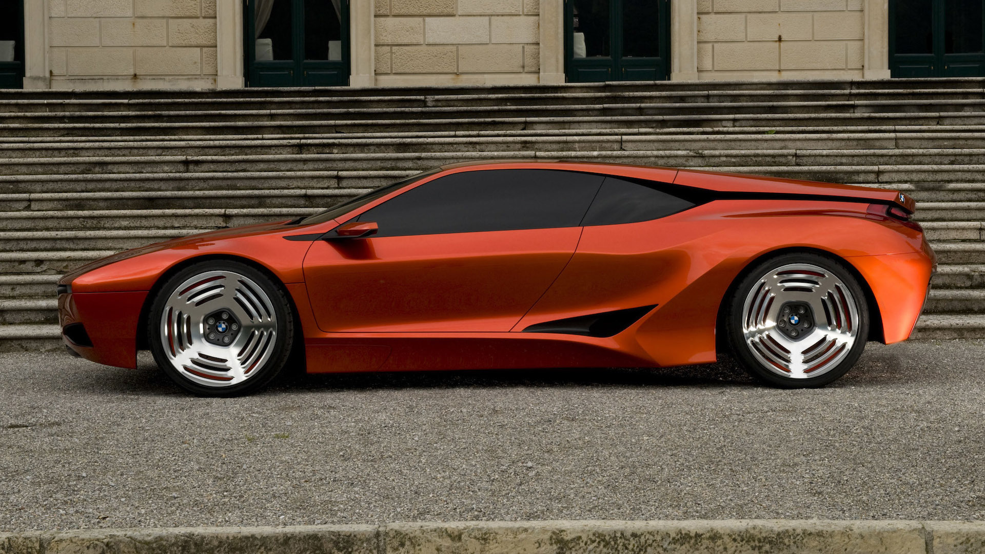 BMW’nin M departmanı hiper otomobil istiyor