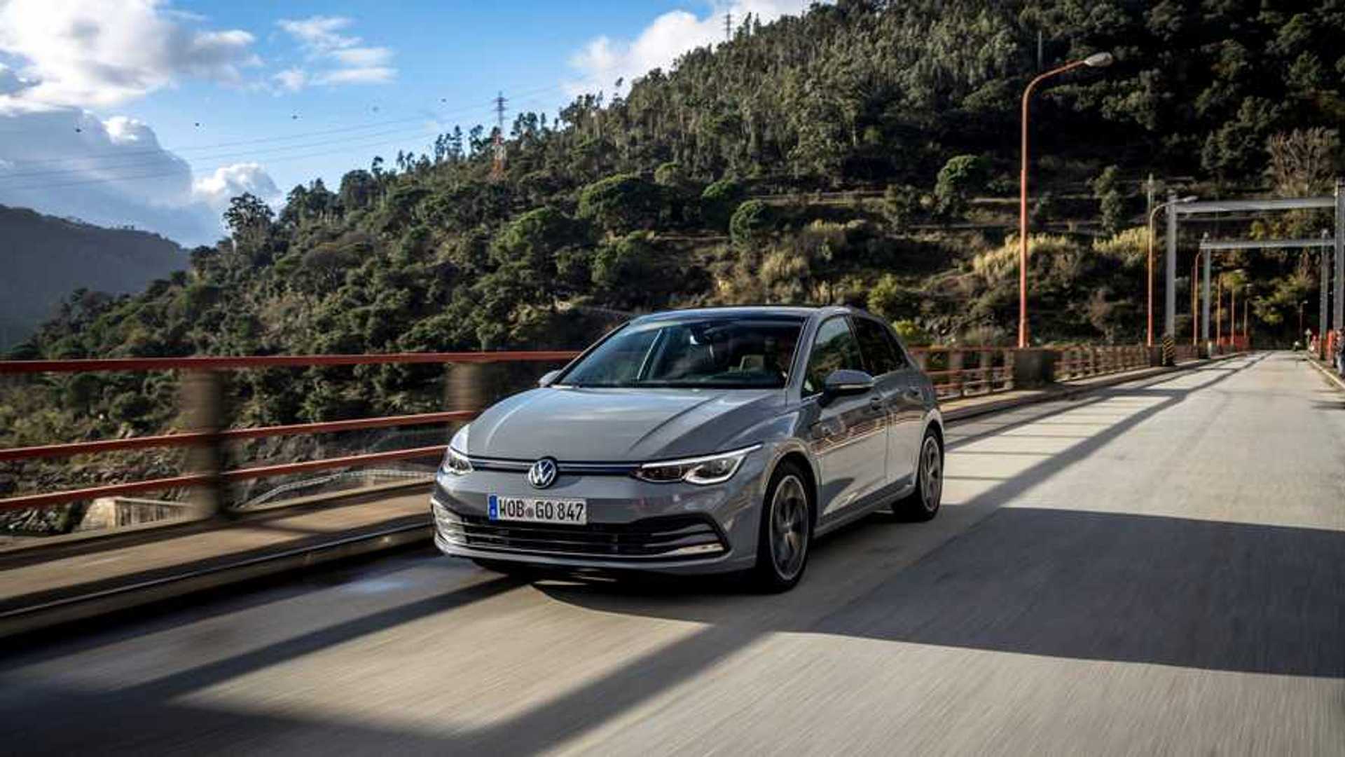 Volkswagen Golf a metano, prezzi e allestimenti della variante TGI