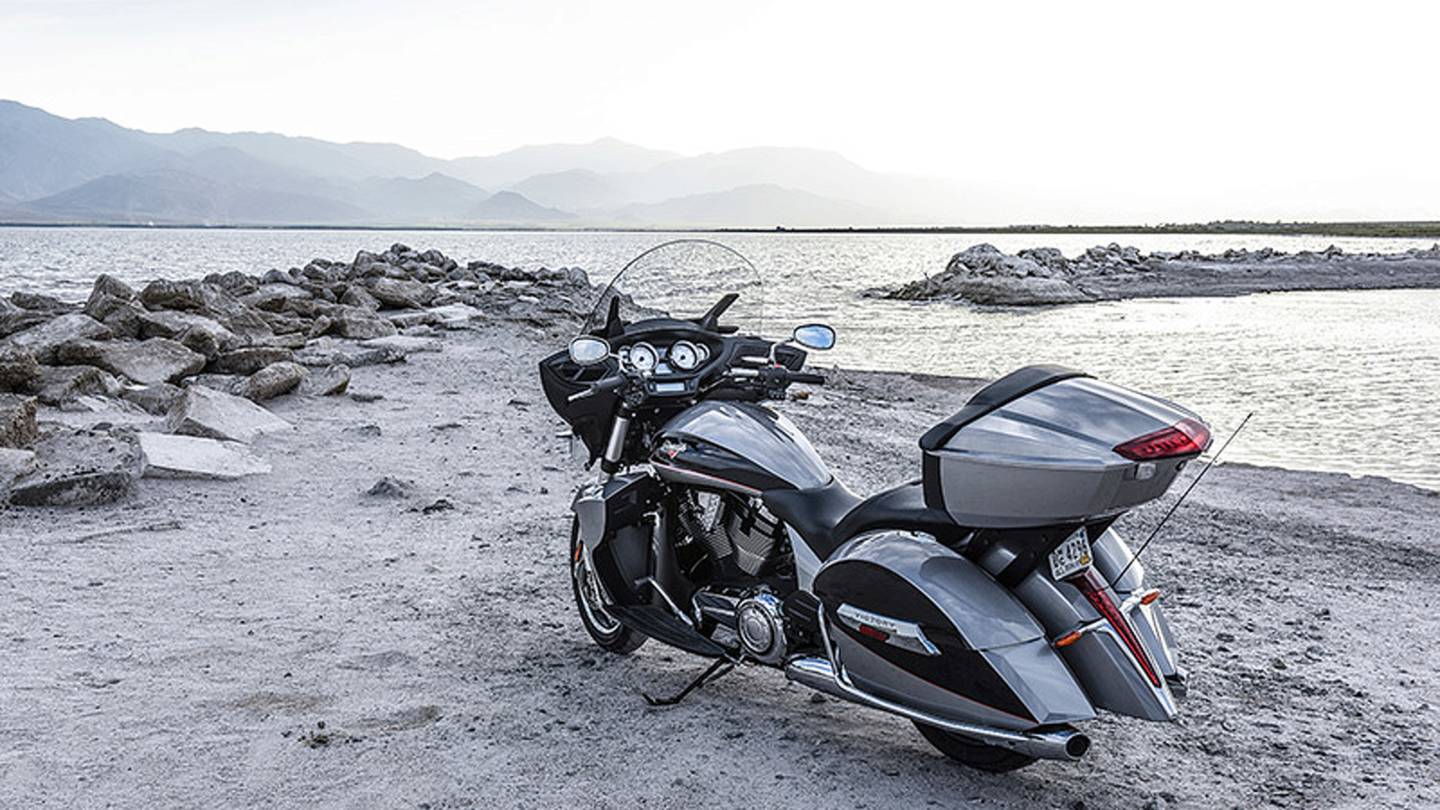 Victory Reveals 2017 Model Year Line-Up