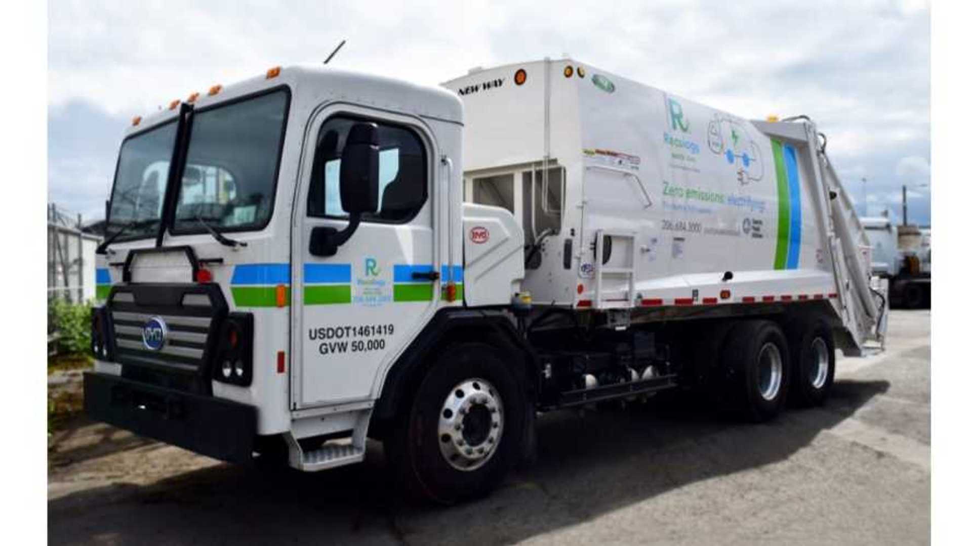 BYD Deploys U.S.' First Electric Class-8 Rear Loader Refuse Truck