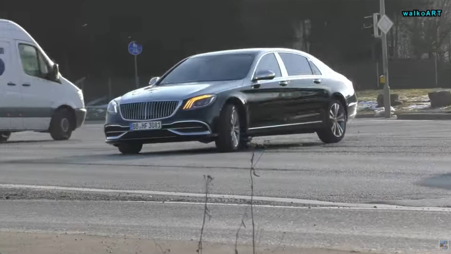 Yenilenen Mercedes-Maybach S-Serisi yolda görüntülendi