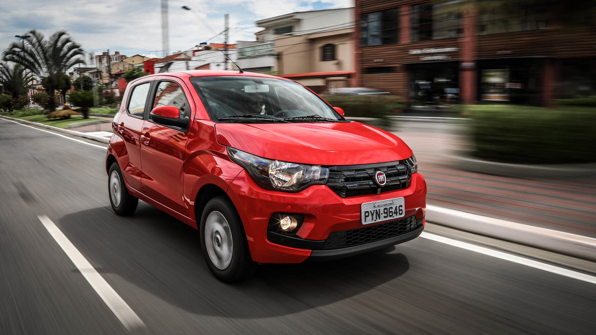 Fiat Mobi com câmbio Dualogic chega às lojas em abril