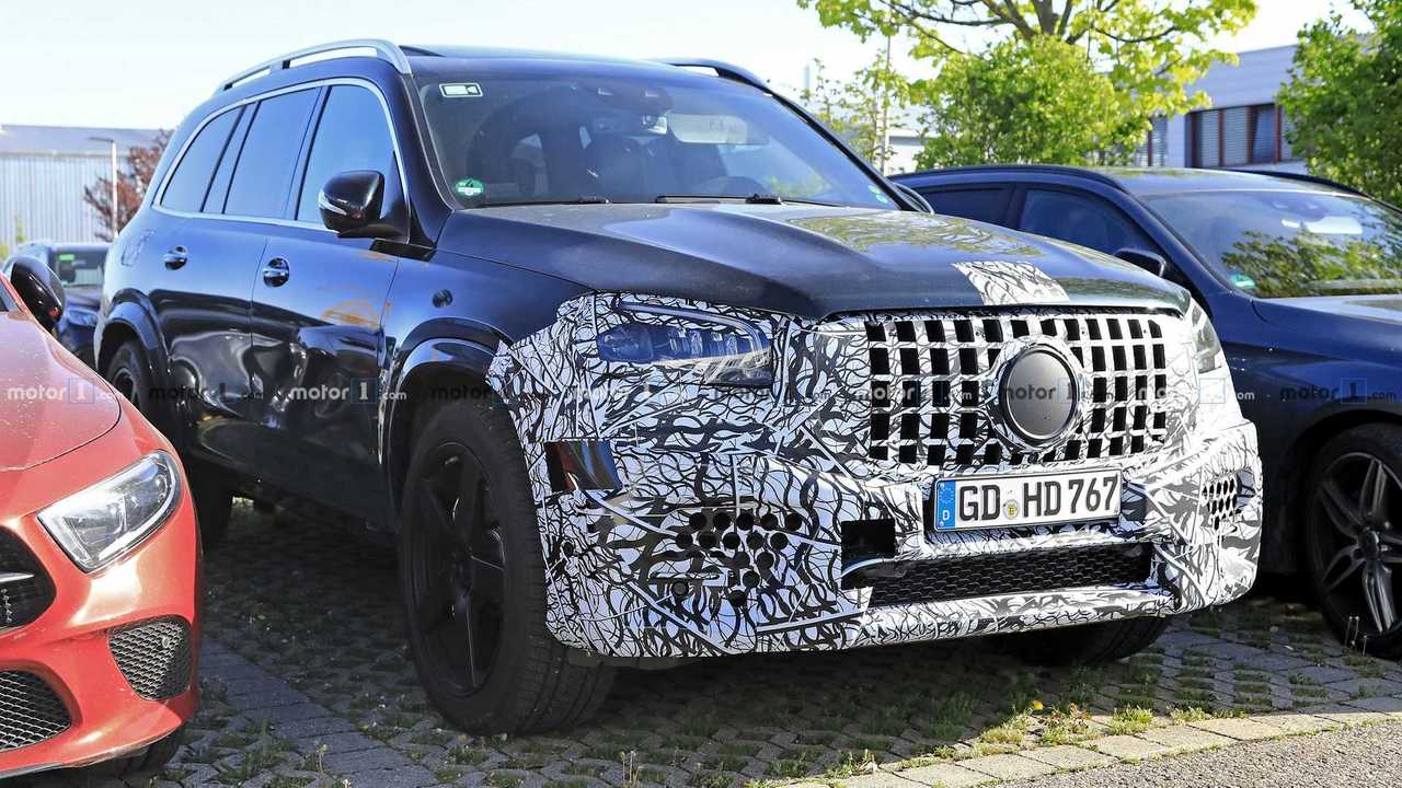 2020 Mercedes-AMG GLS 63 otoparkta görüntülendi