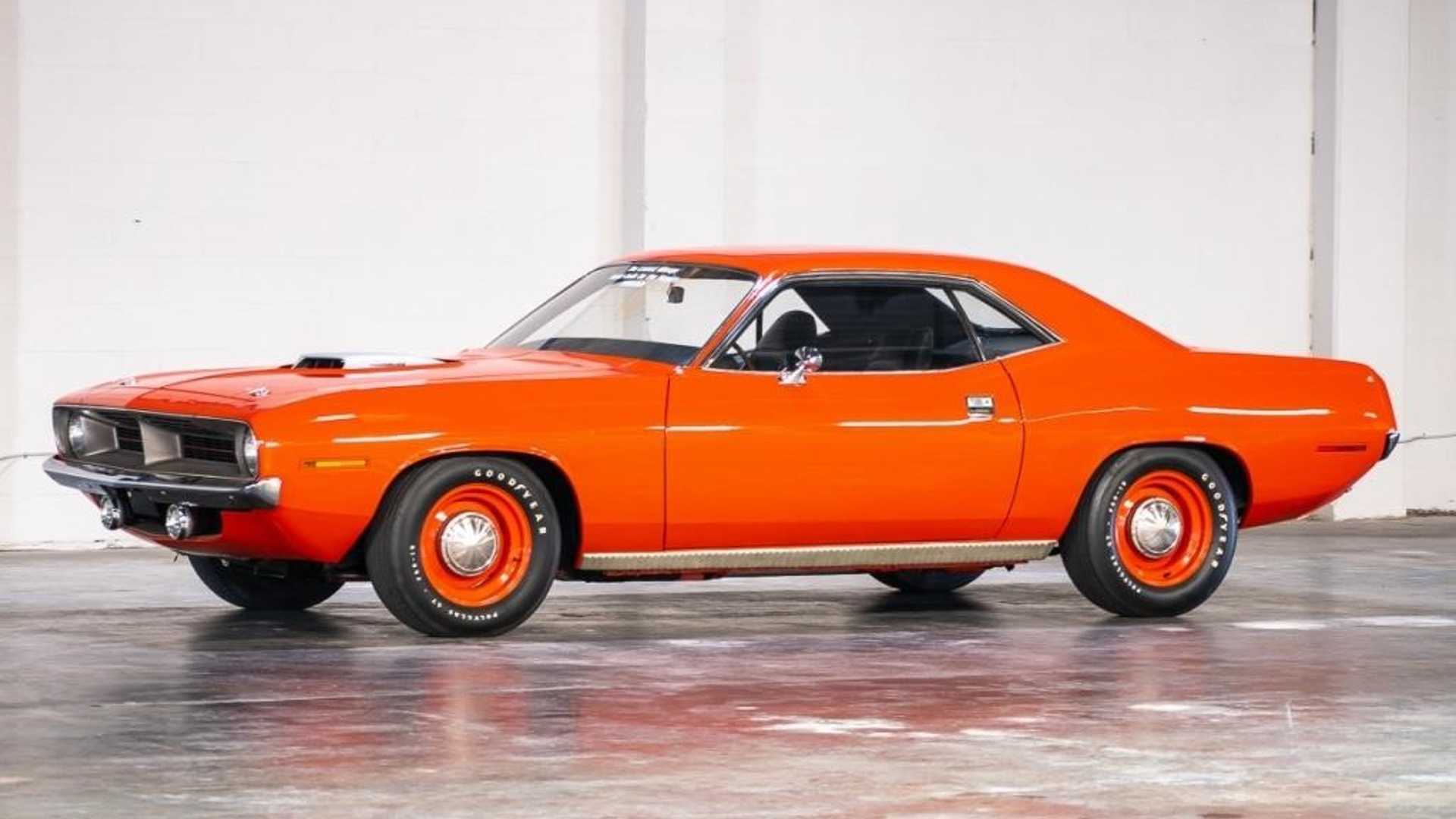 The Watson Collection Nets $3.2M, 1970 Hemi 'Cuda Top Seller | Motorious