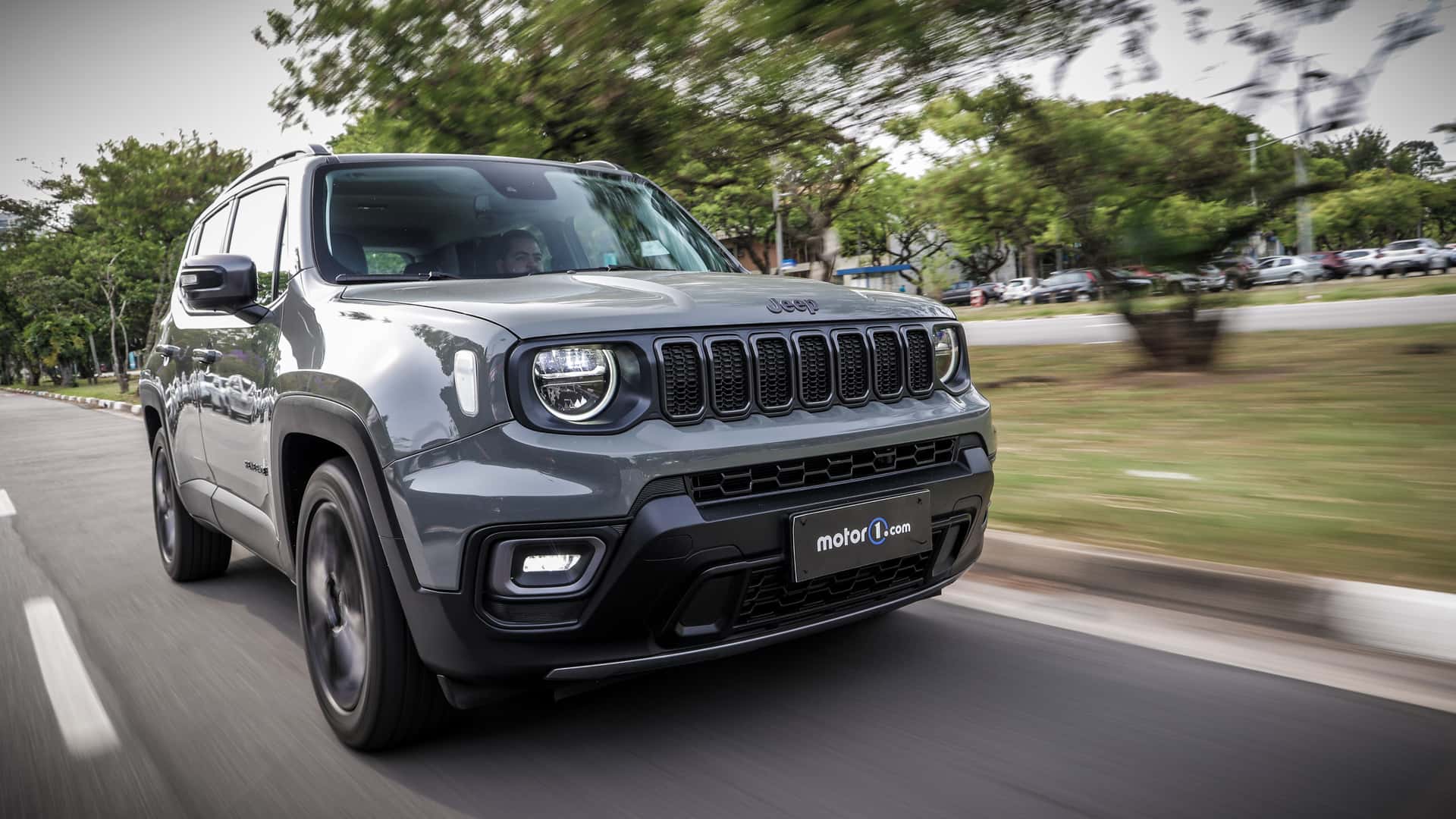 Jeep faz Black Friday com até R$ 18.000 de bônus para Renegade e Commander