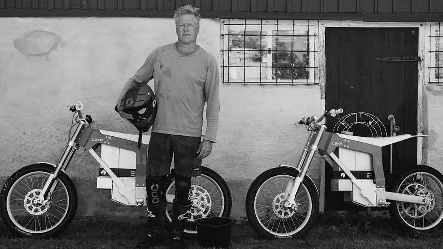 Articles by Jonathon Klein | RideApart.com