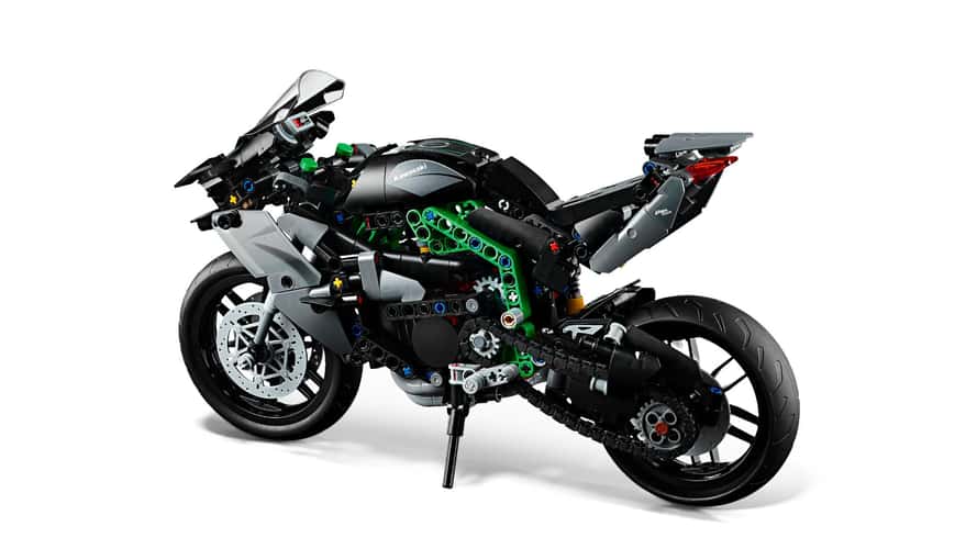 Kawasaki Ninja H2 R News and Reviews | RideApart.com