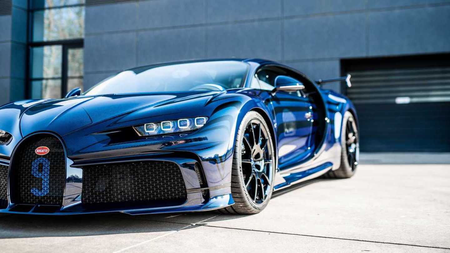 Bespoke Bugatti Chirons Have Paint Jobs That Took Five Weeks To Finish