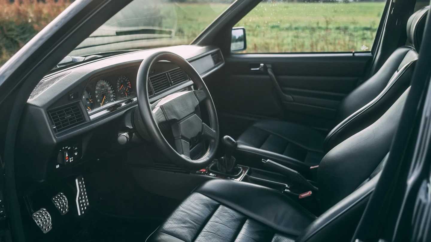 Cette admirable Mercedes-Benz 190 E 2.5-16 Evolution II est à vendre