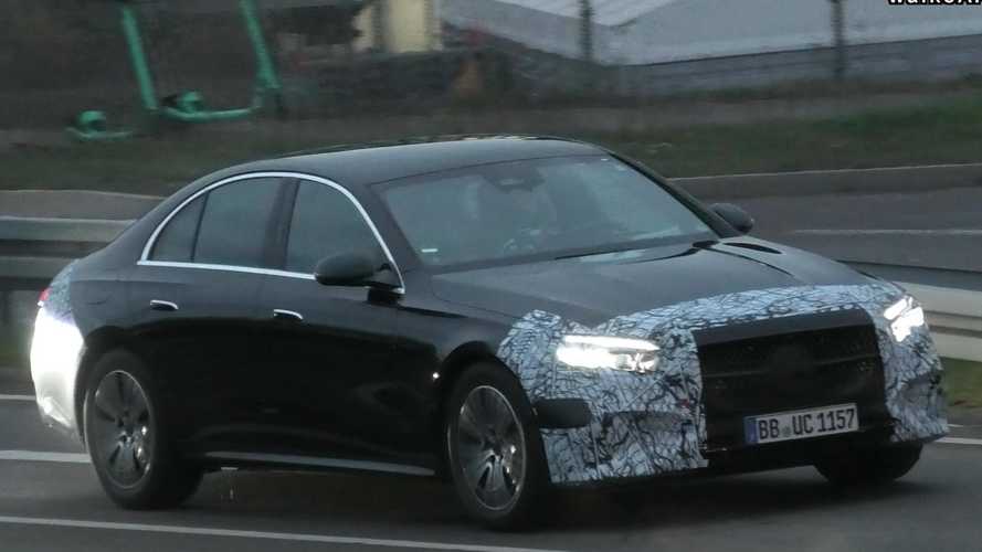 Mercedes-Benz E Class Sedan News and Reviews | Motor1.com