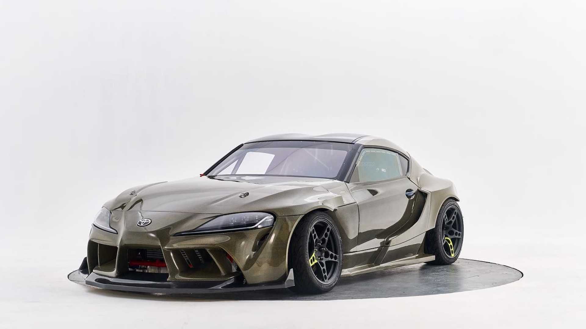 Új karosszériát és egy biturbós motort kapott a lett HGK Racing ...