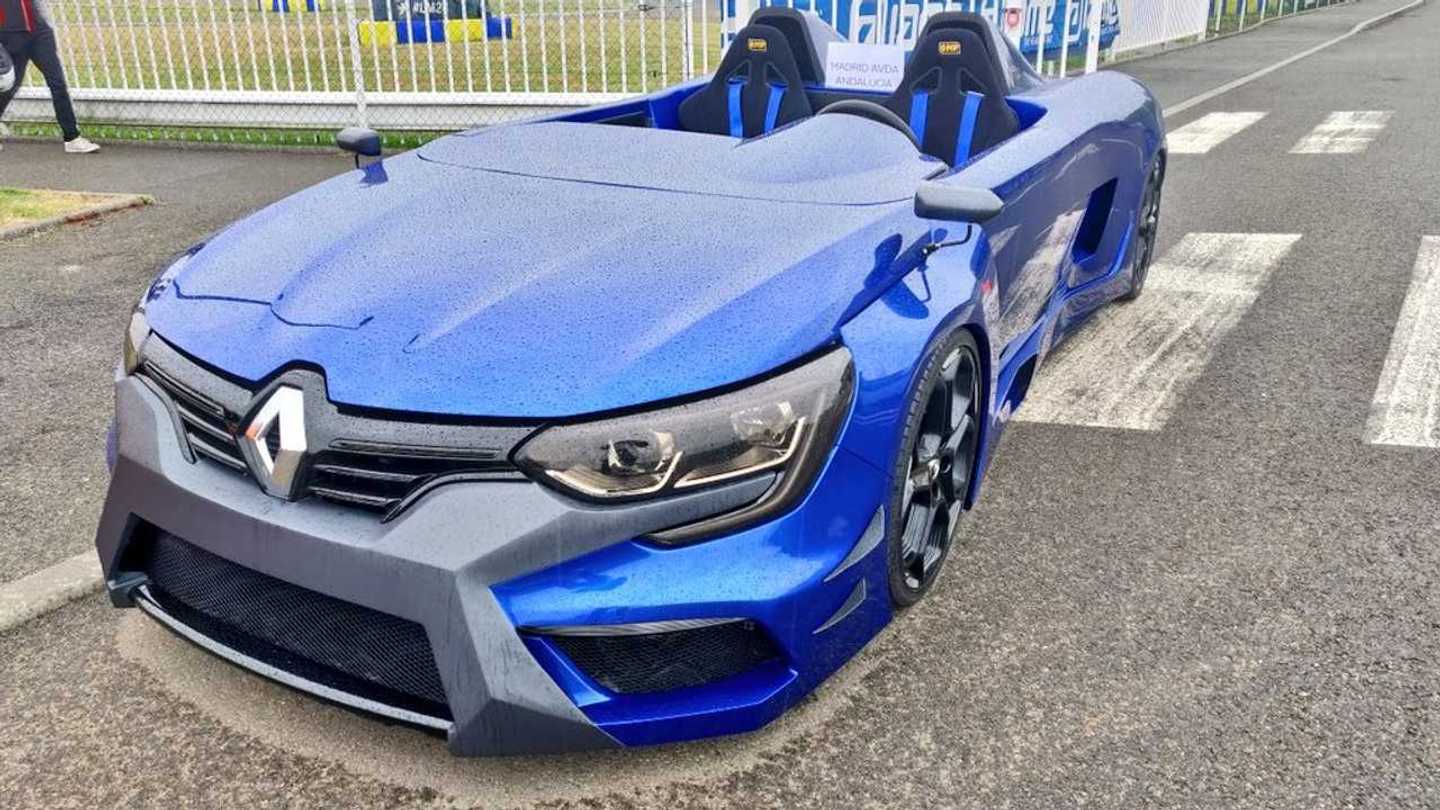 Quel est cet étrange speedster Renault