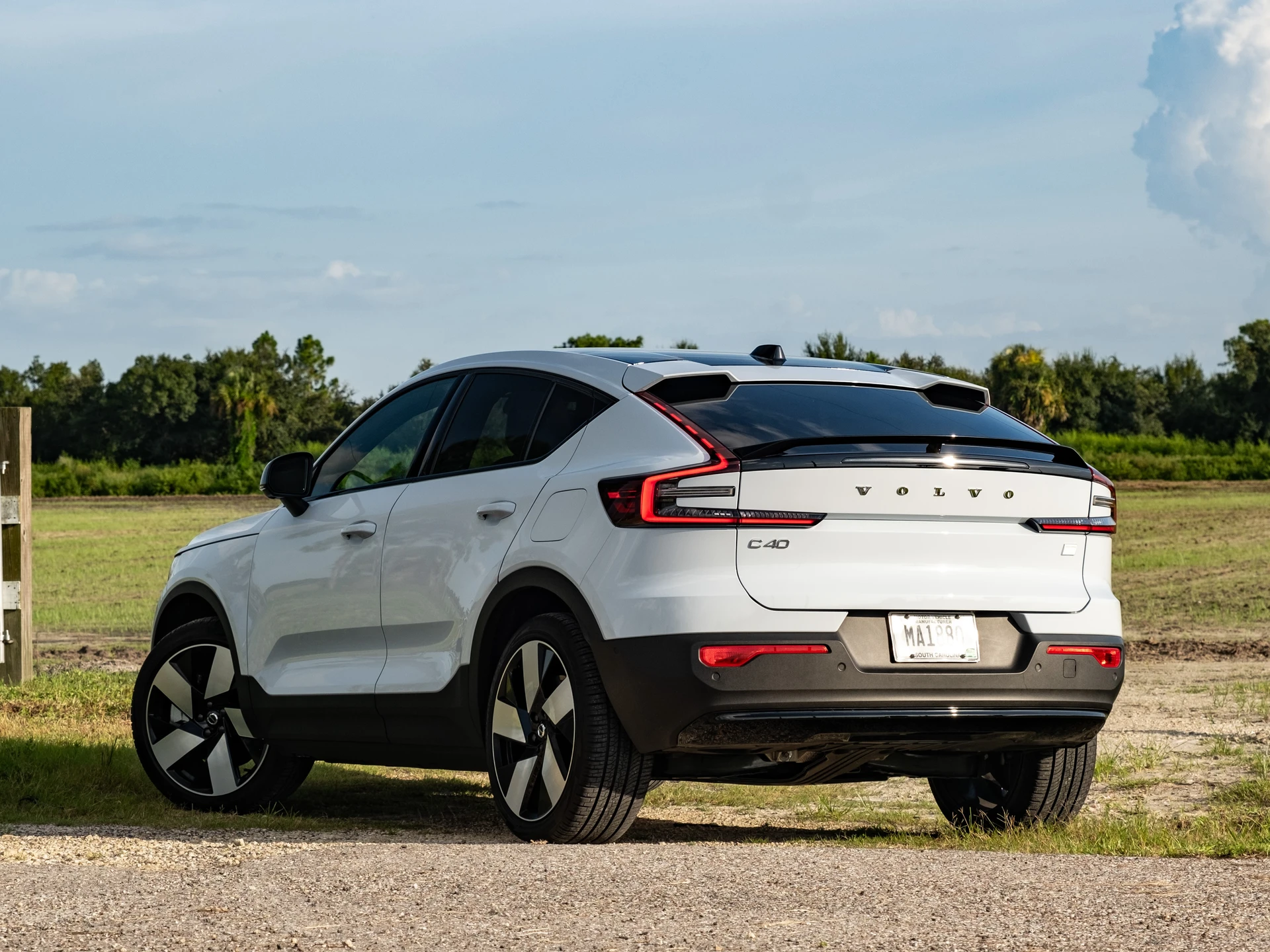 Who Is Buying the Volvo C40