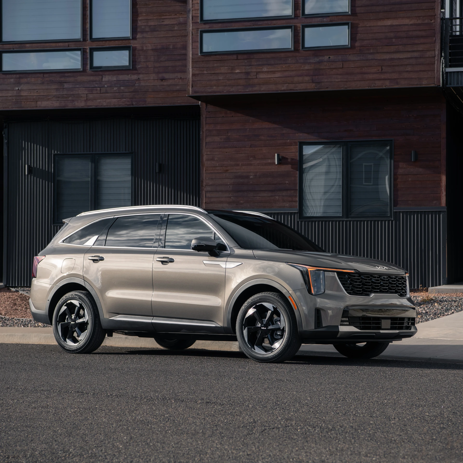 The 2025 Kia Sorento Plug In Hybrid Is Cheaper Than Last Year s Model
